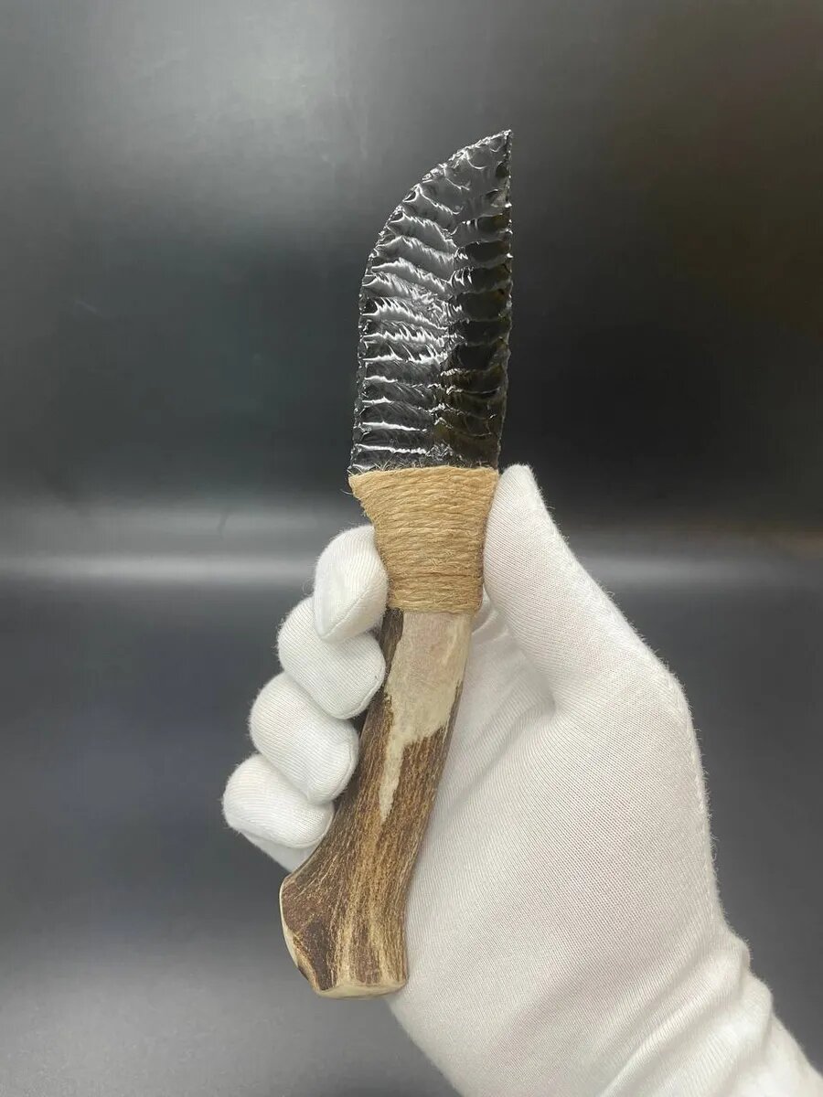 Обсидиановый нож с рукоятью из рога оленя 18 см