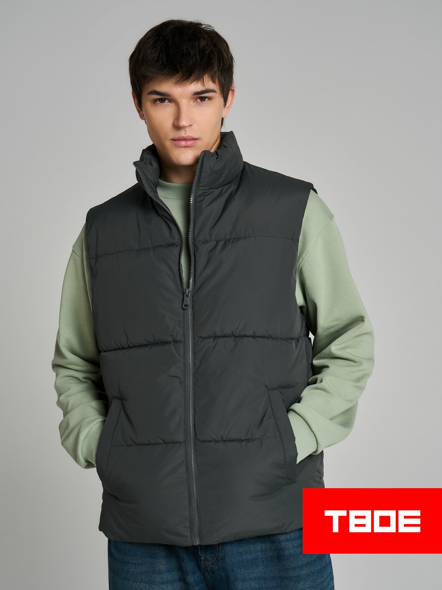 Жилет утеплённый