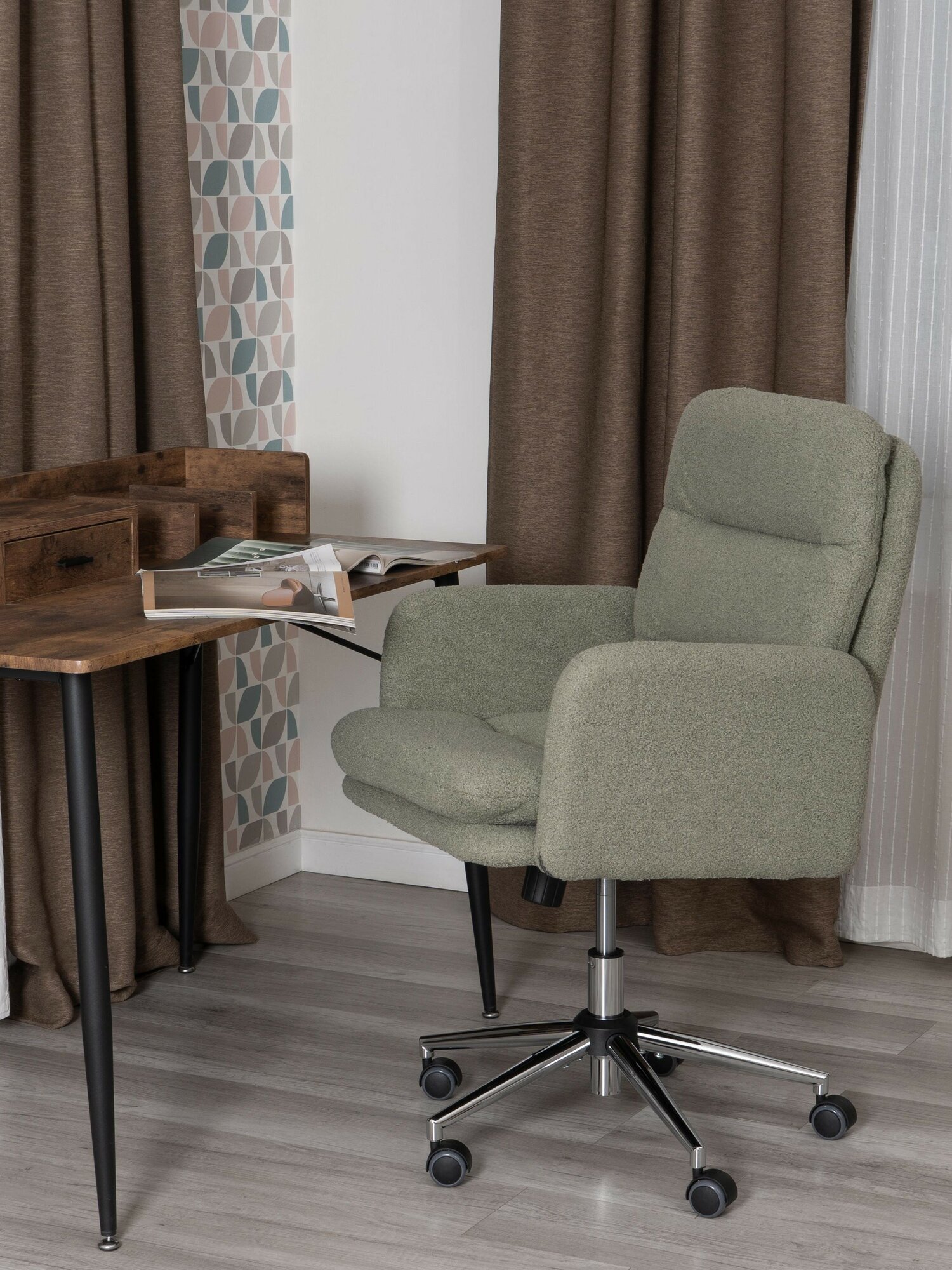 Компьютерное офисное кресло TetСhair Dover хром, букле, олива