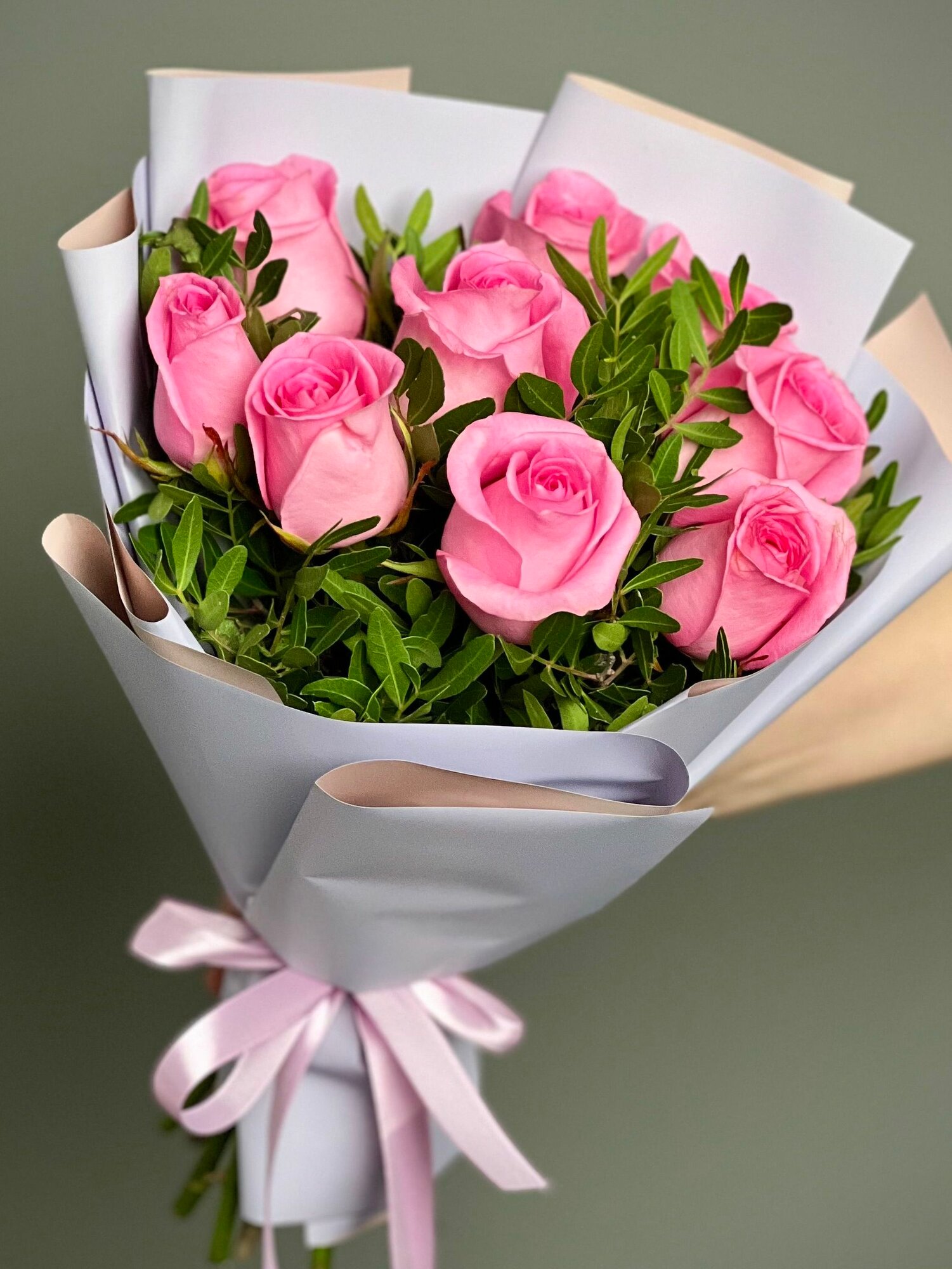 Букет "Летний", Розовые Розы с Зелеными Вкраплениями, Премиум Упаковка, 9 Роз