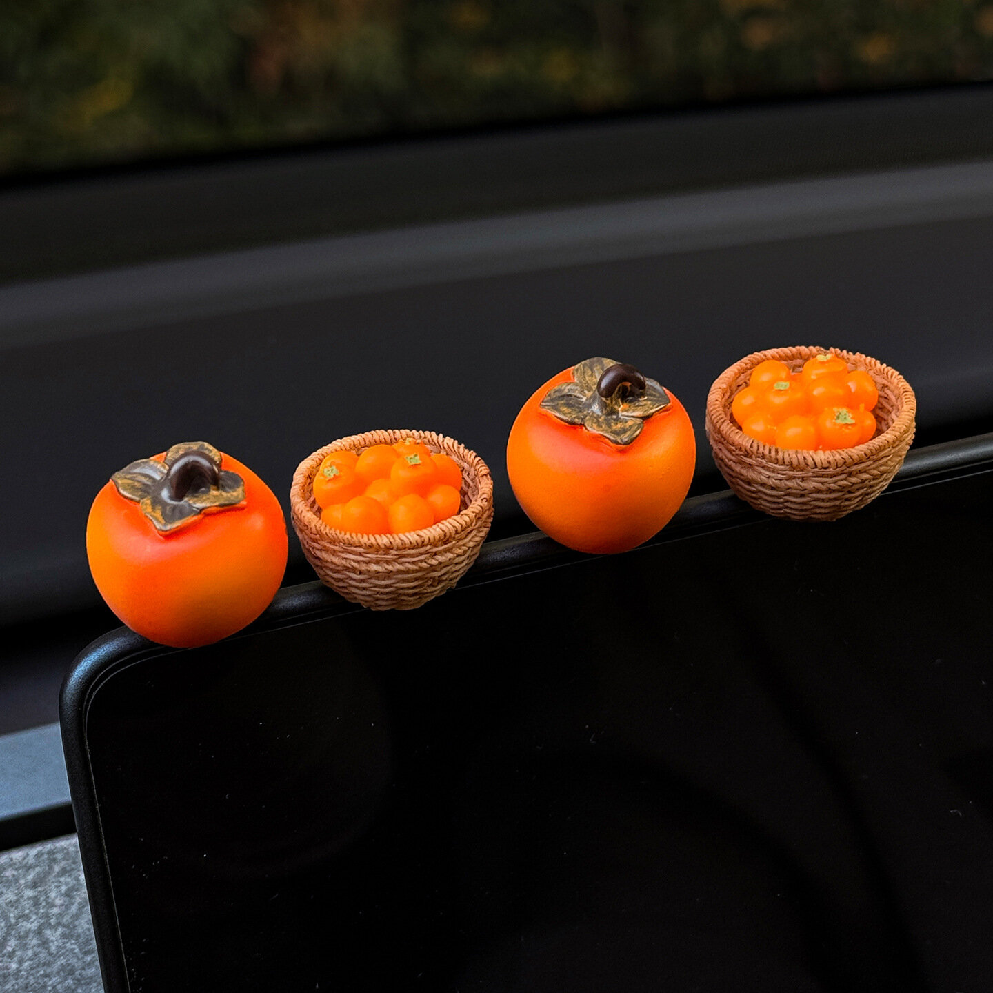 Декоративный элемент в виде хурмы для украшения салона автомобиля, креативный и забавный декоративный элемент для приборной панели автомобиля, терапевтический декор.