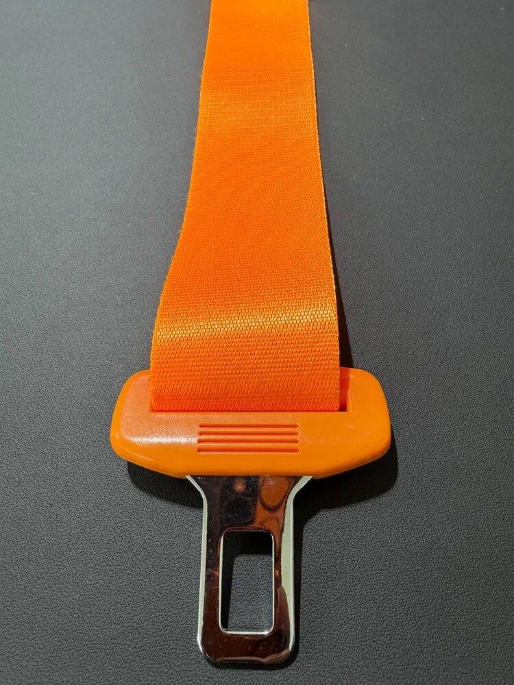 Застежка для ремня безопасности автомобильная цветная — клипса-фиксатор для ремня в салон, для детей и взрослых