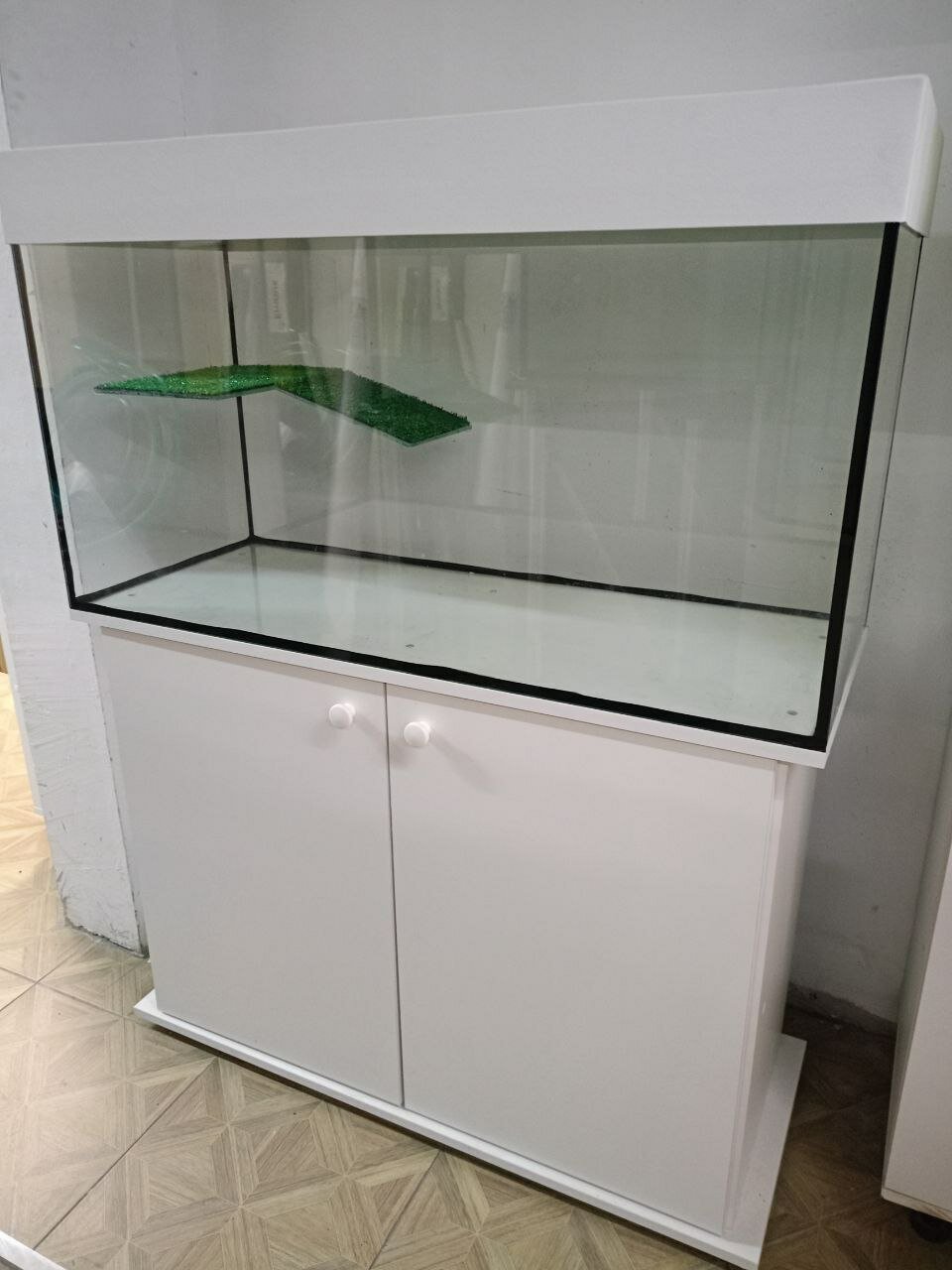 Аквариум черепашник 100л комплект с тумбой