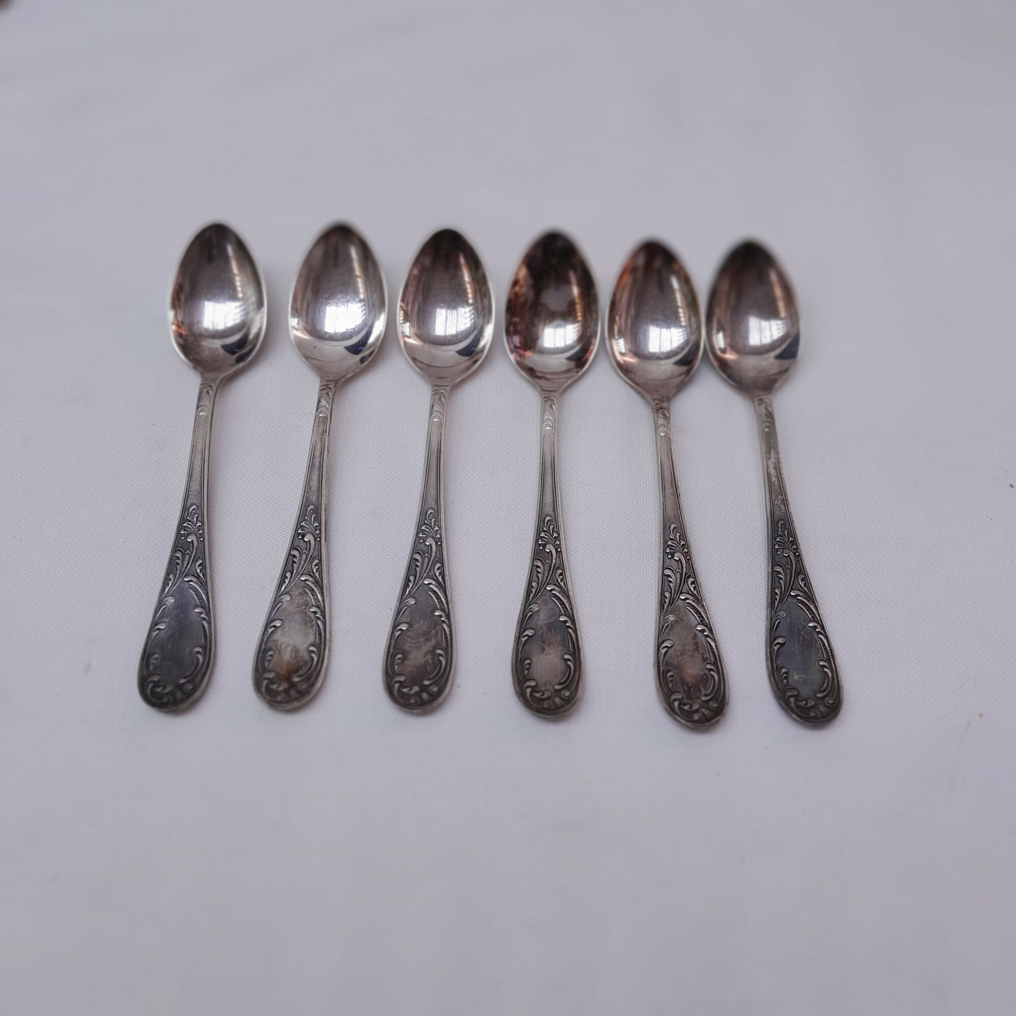 Винтажный набор из 6 чайных ложек Старое пламя, МНЦ, СССР.