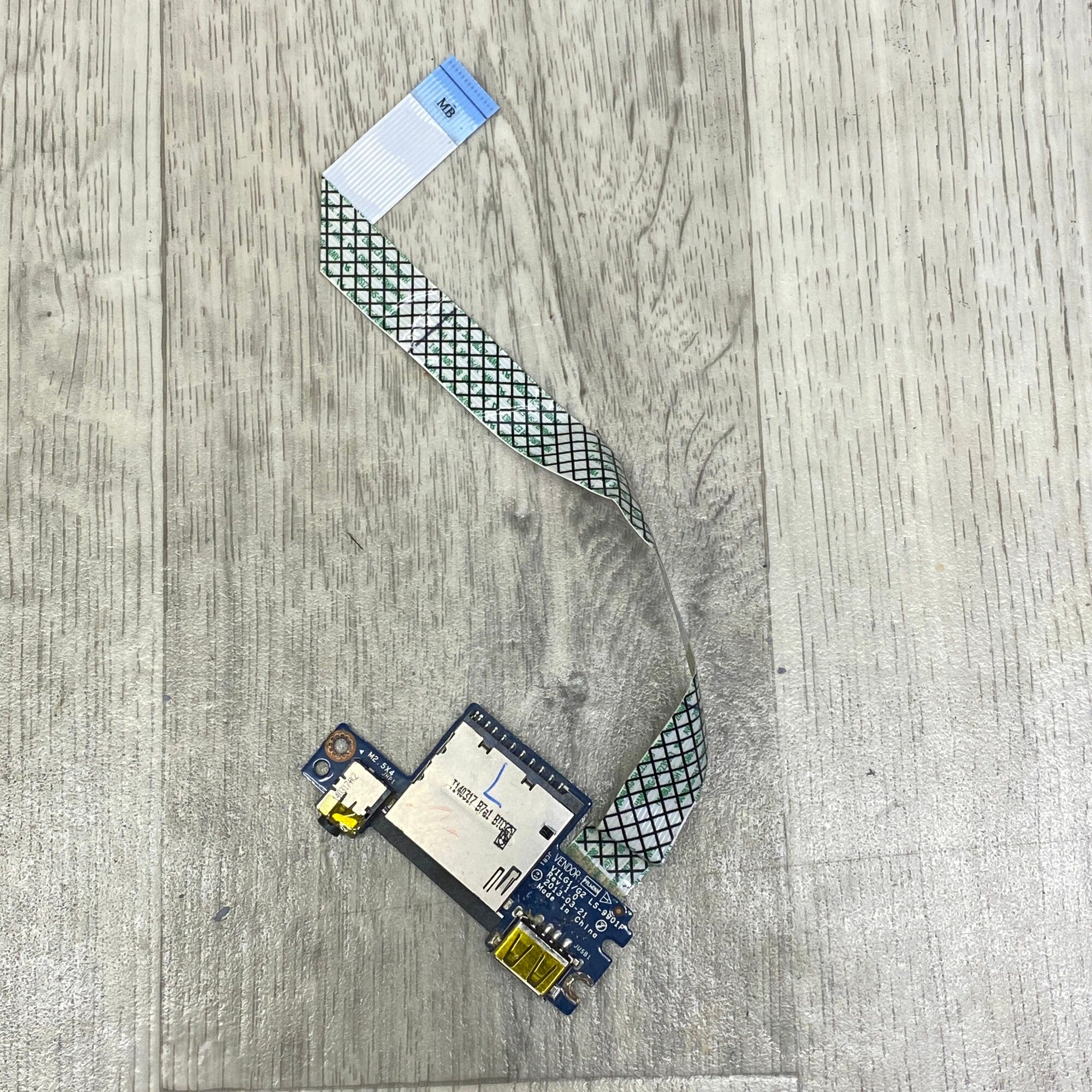 Доп. плата USB Lenovo G505S