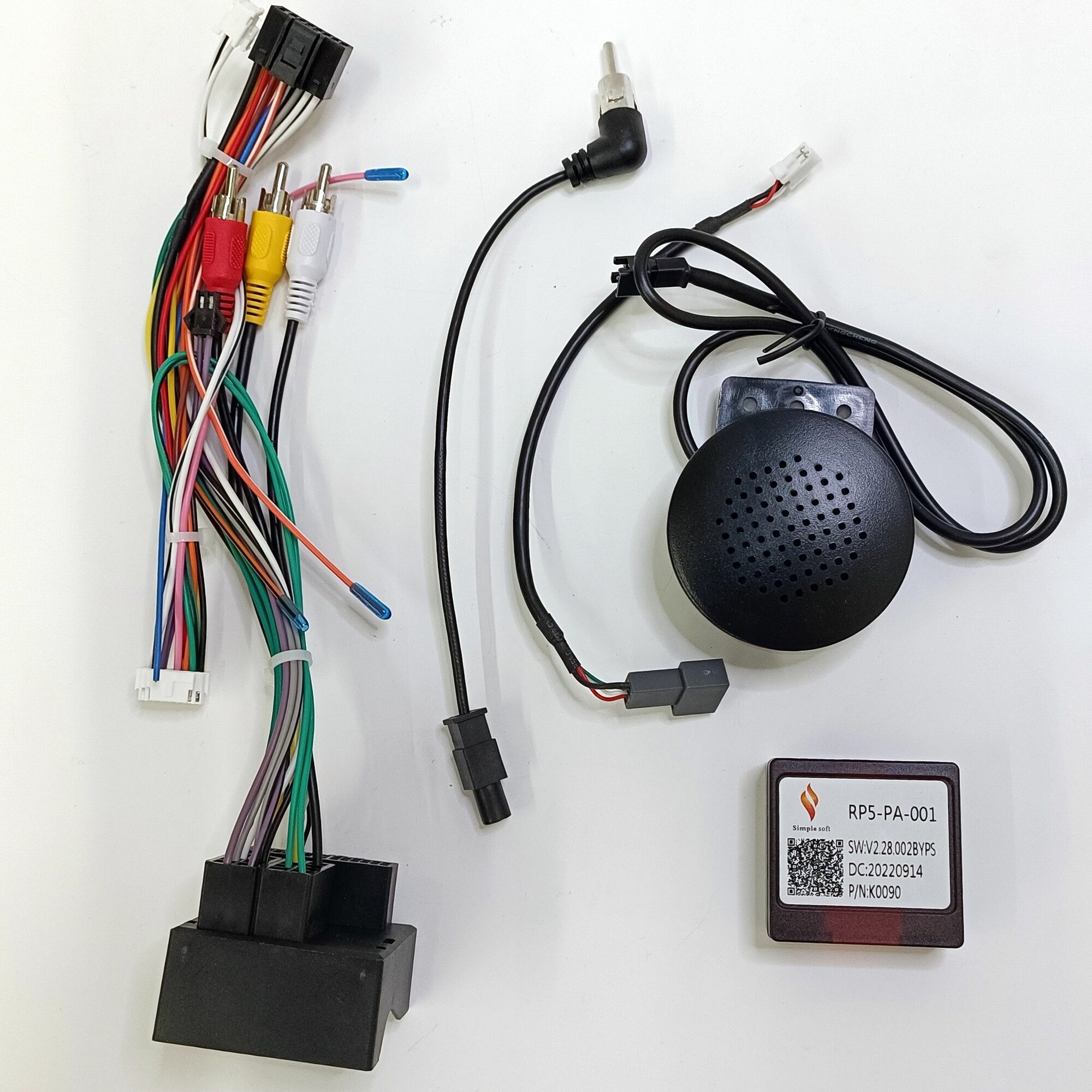 Комплект проводов для подключения Android магнитолы (16-pin) для PEUGEOT CITROEN (все модели с Quadlock) / Питание + Динамики + Антенна + USB + RCA +Камера + Loudspeaker + CANBUS CARAV 16-092
