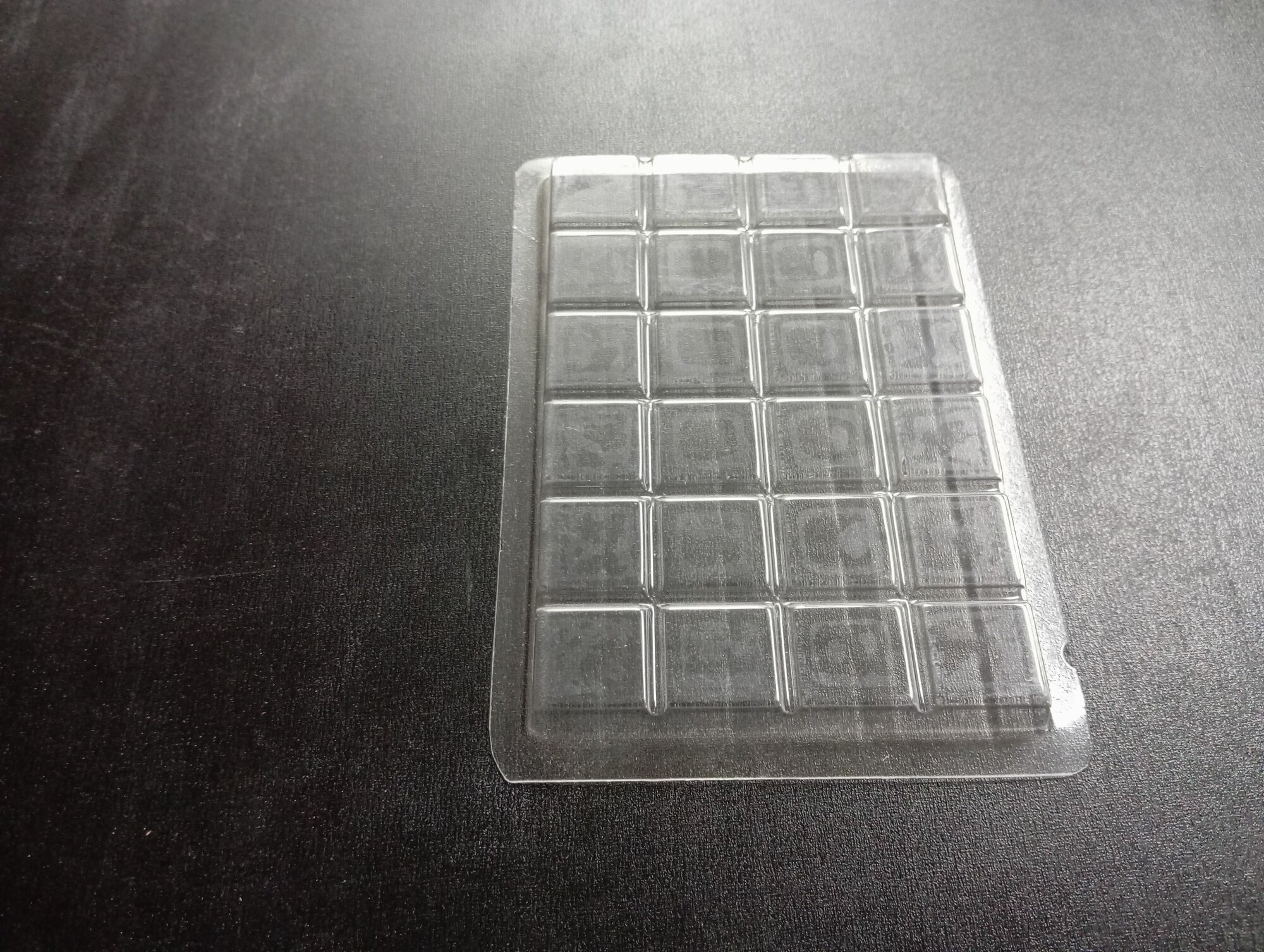 Пластиковая форма для шоколада плитка 200гр