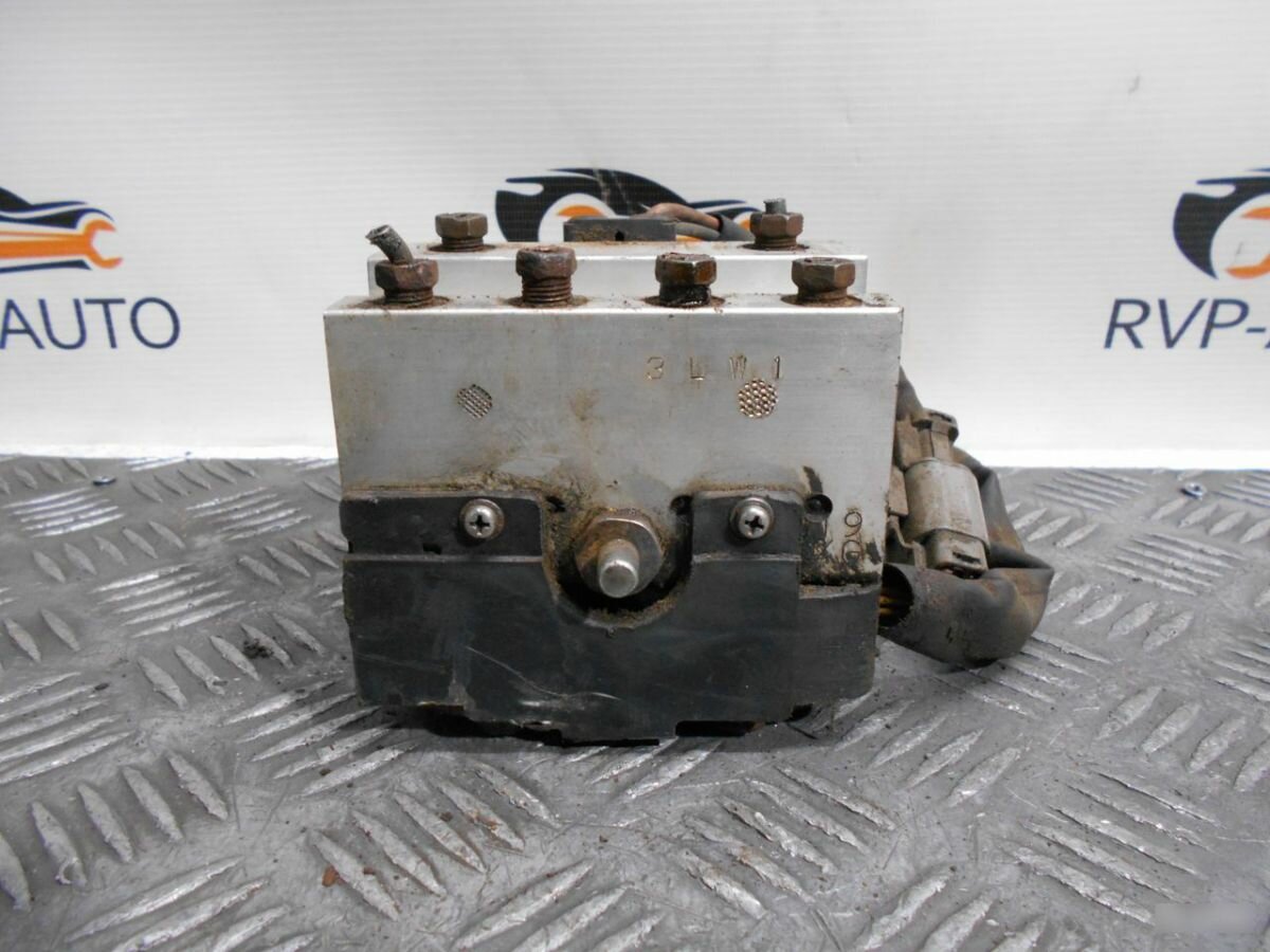 Блок ABS (насос) Hyundai Accent 1 1994-1999 5891022310