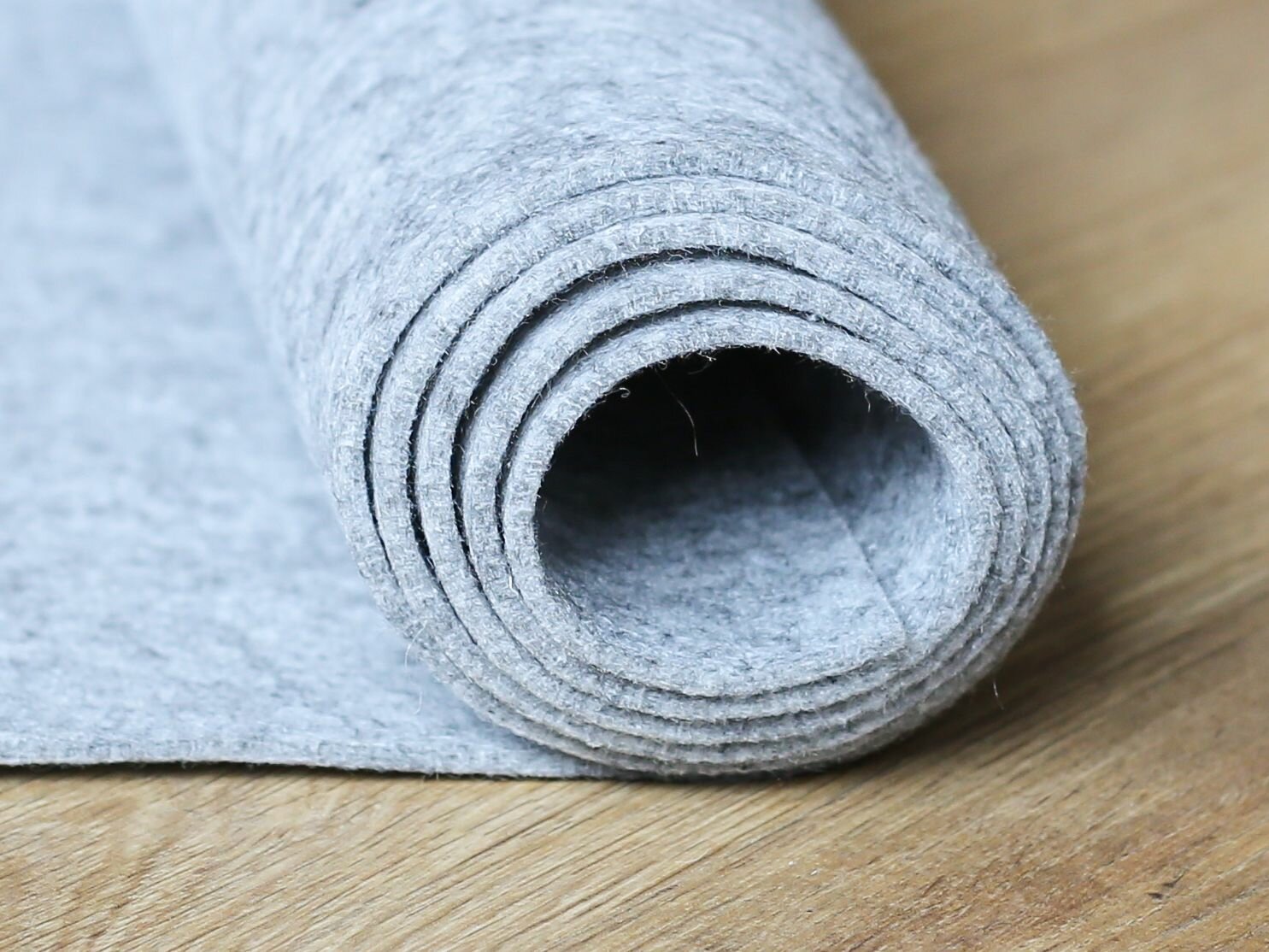 Войлок листовой 160х100 см серый отрез