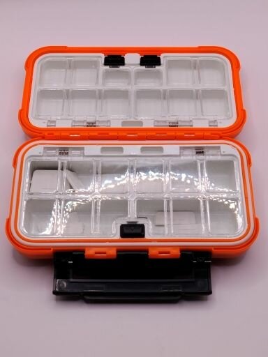 Контейнер для крючков, рыболовных мелочей, 24 секции
