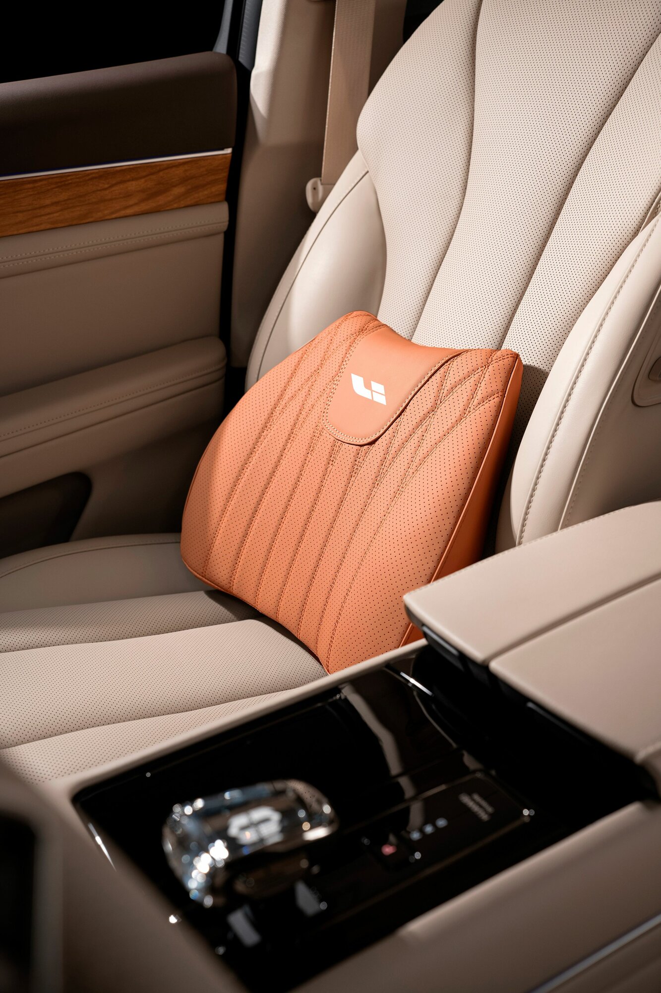 Ортопедическая подушка под поясницу (спину) для LiXiang