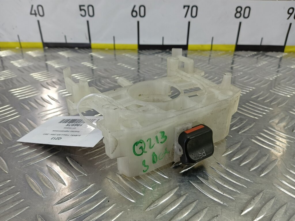 Кнопка парктроников Б/У для SUBARU Tribeca WX (2004—2007) 83119AG000