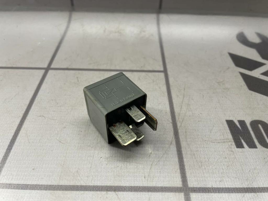 Реле Ford Focus 1 1998-2004