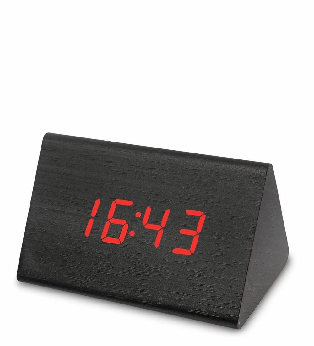 Часы электронные треуг. сред. (чёрное дерево с красной подсветкой) A2153988 разностор
