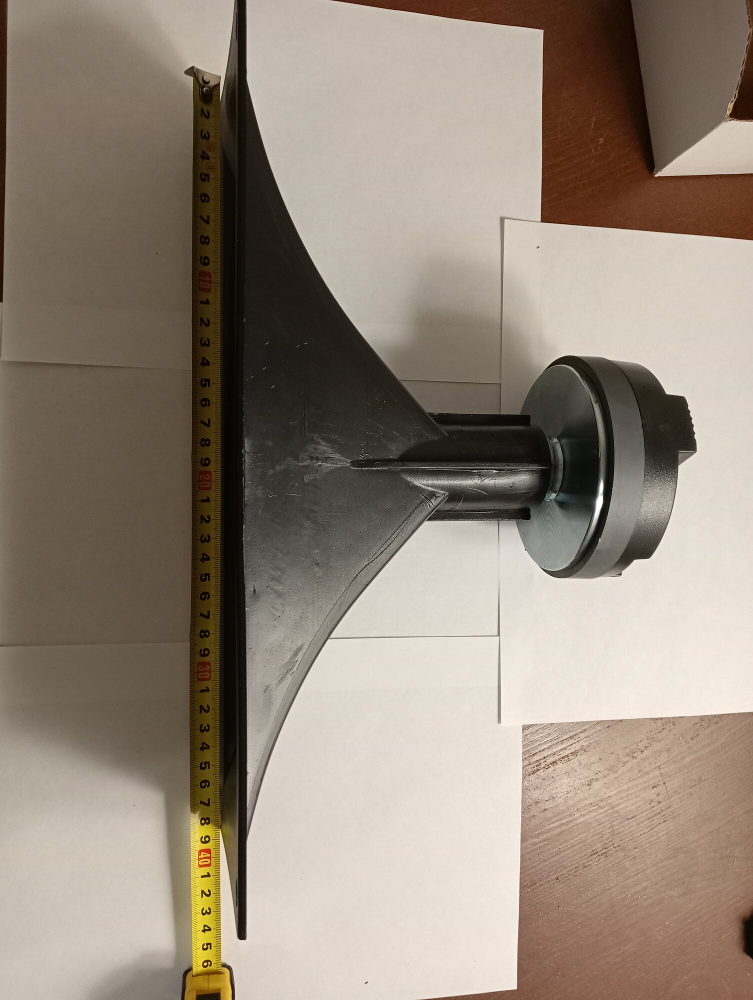 Динамик рупорный 100 Вт 8 Ом титановая мембрана .96 Дб.