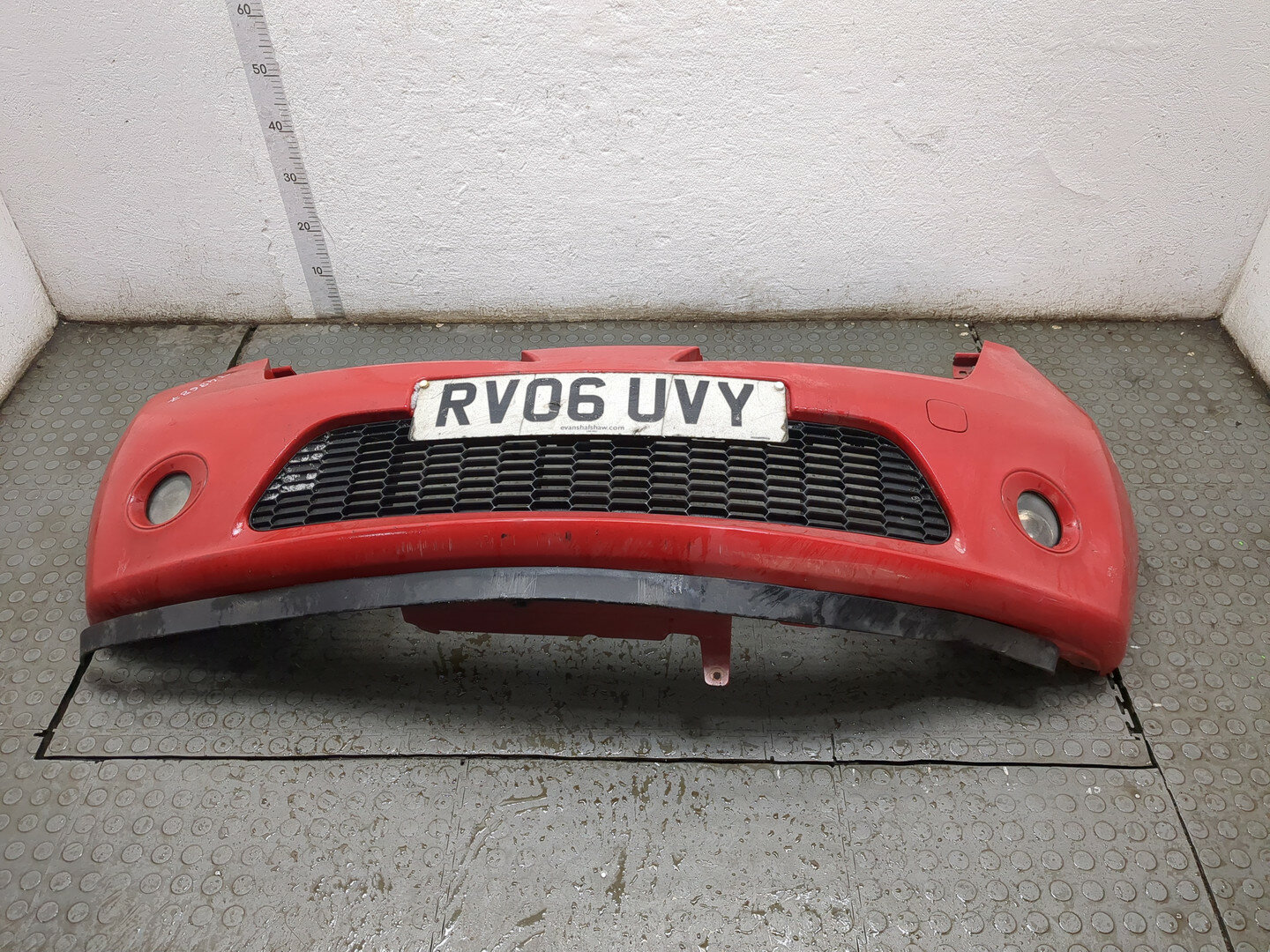 Бампер передний Nissan Micra K12E Б/У