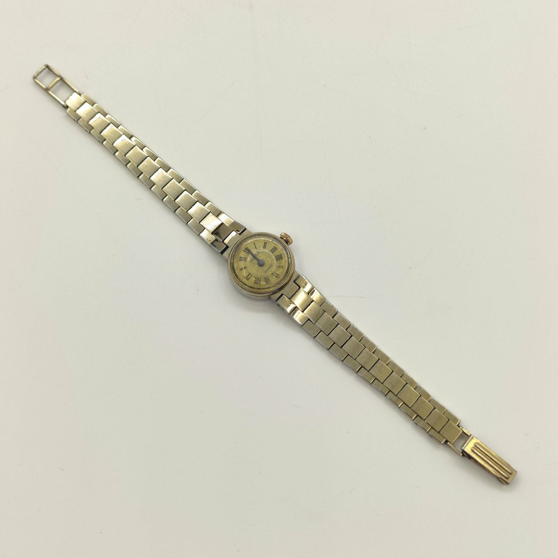 Часы наручные механические "Чайка" (17 камней), в футляре с инструкцией, металл