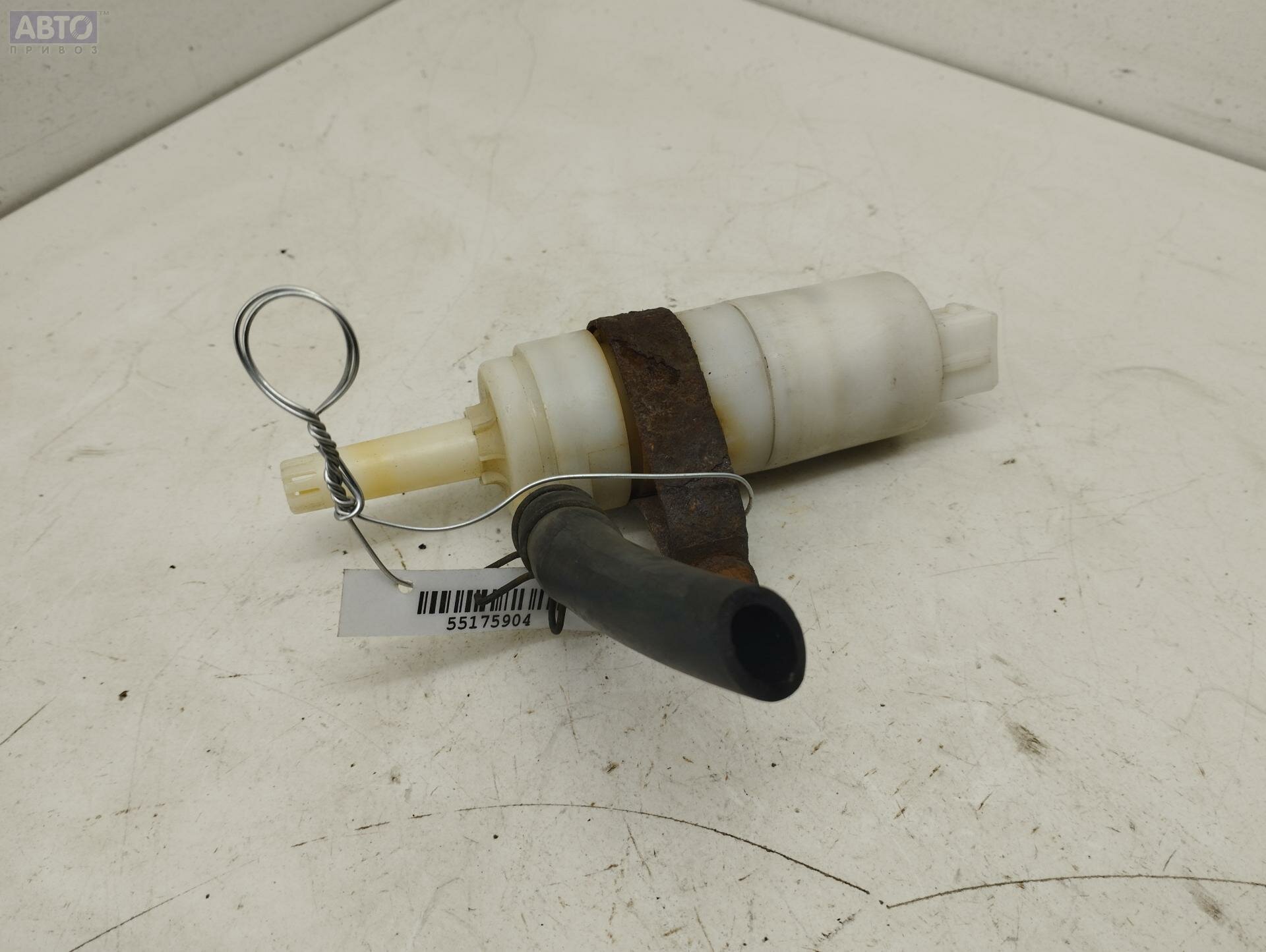 Насос (моторчик) омывателя фар Kia Sorento 1 (BL, 2002-2009)