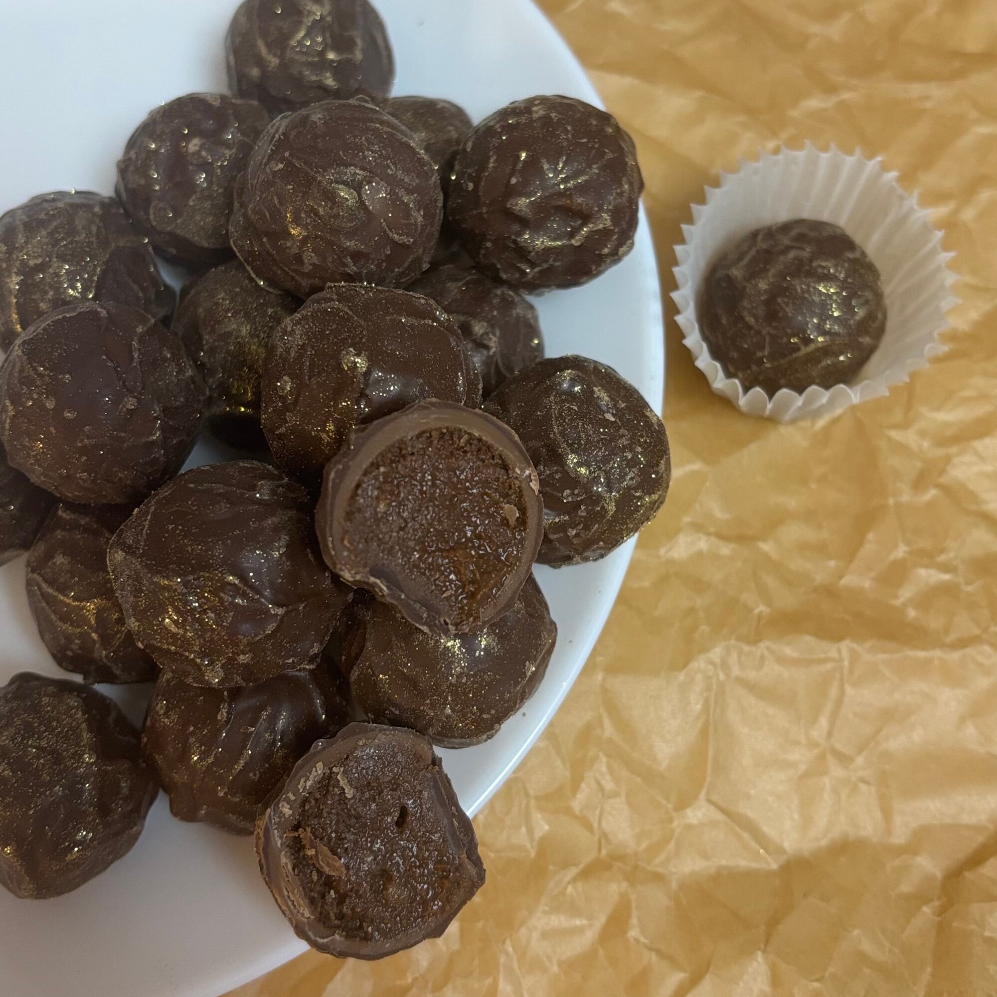 Конфеты ручной работы с начинкой "Дубайский шоколад"