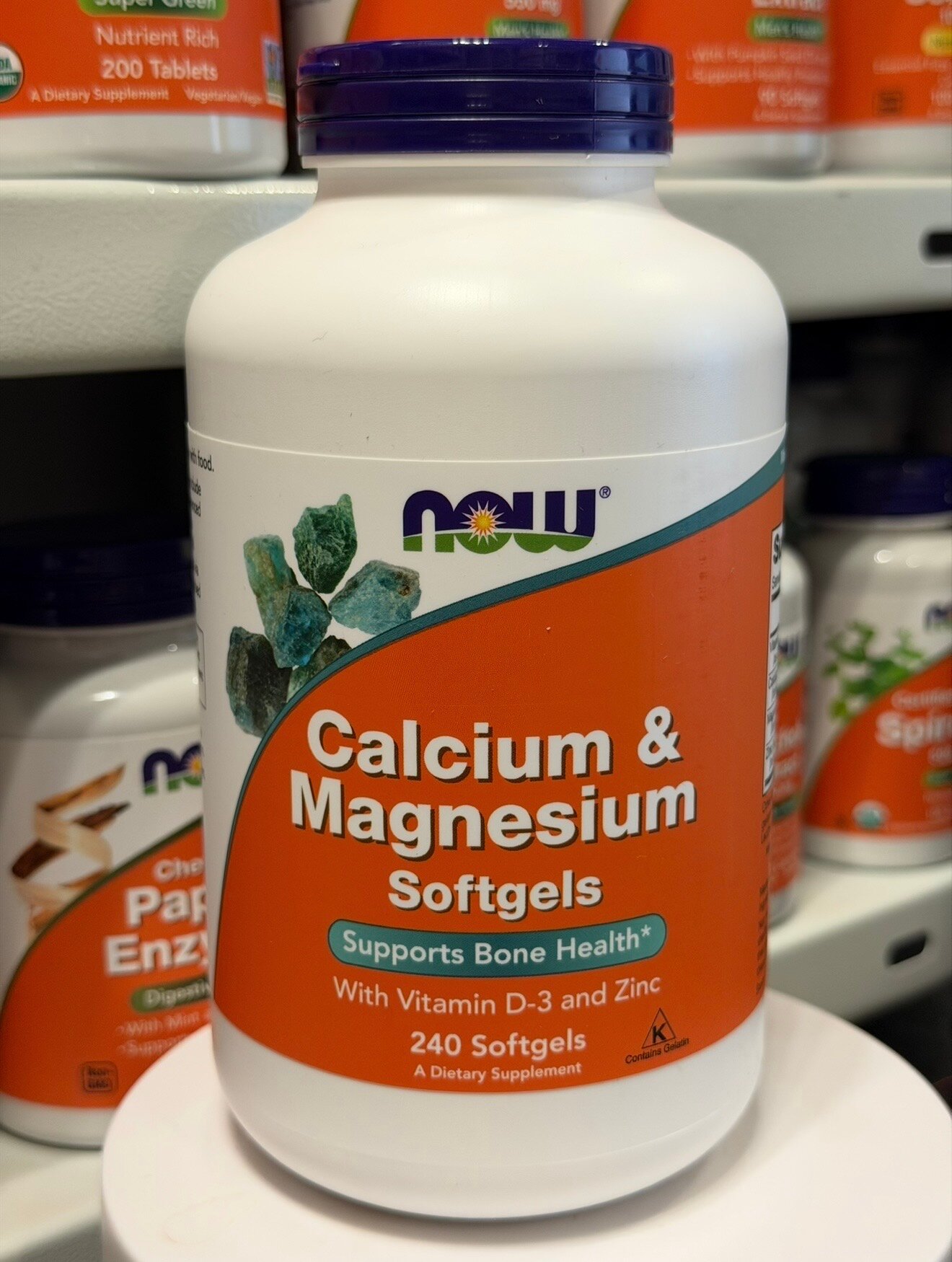 NOW Calcium & Magnesium with Vitamin D-3 and Zinc - комплекс для костей, зубов и иммунитета, 240 гелевых капсул