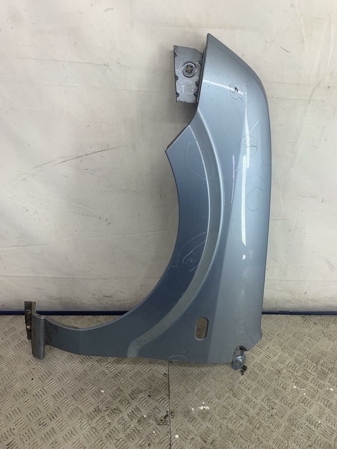 Крыло переднее левое Ford Fusion рест. 2006