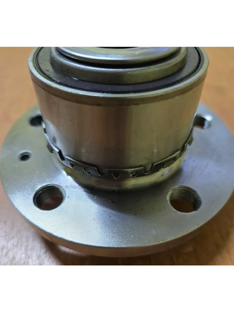 Подшипник ступицы передний Фольксваген Поло