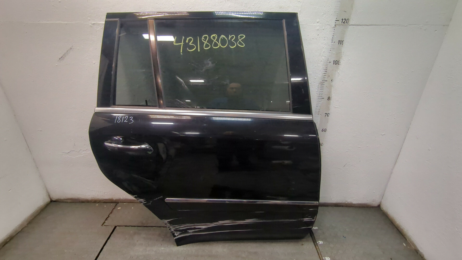 Дверь боковая (легковая) правая задняя Mercedes GL X164 Б/У