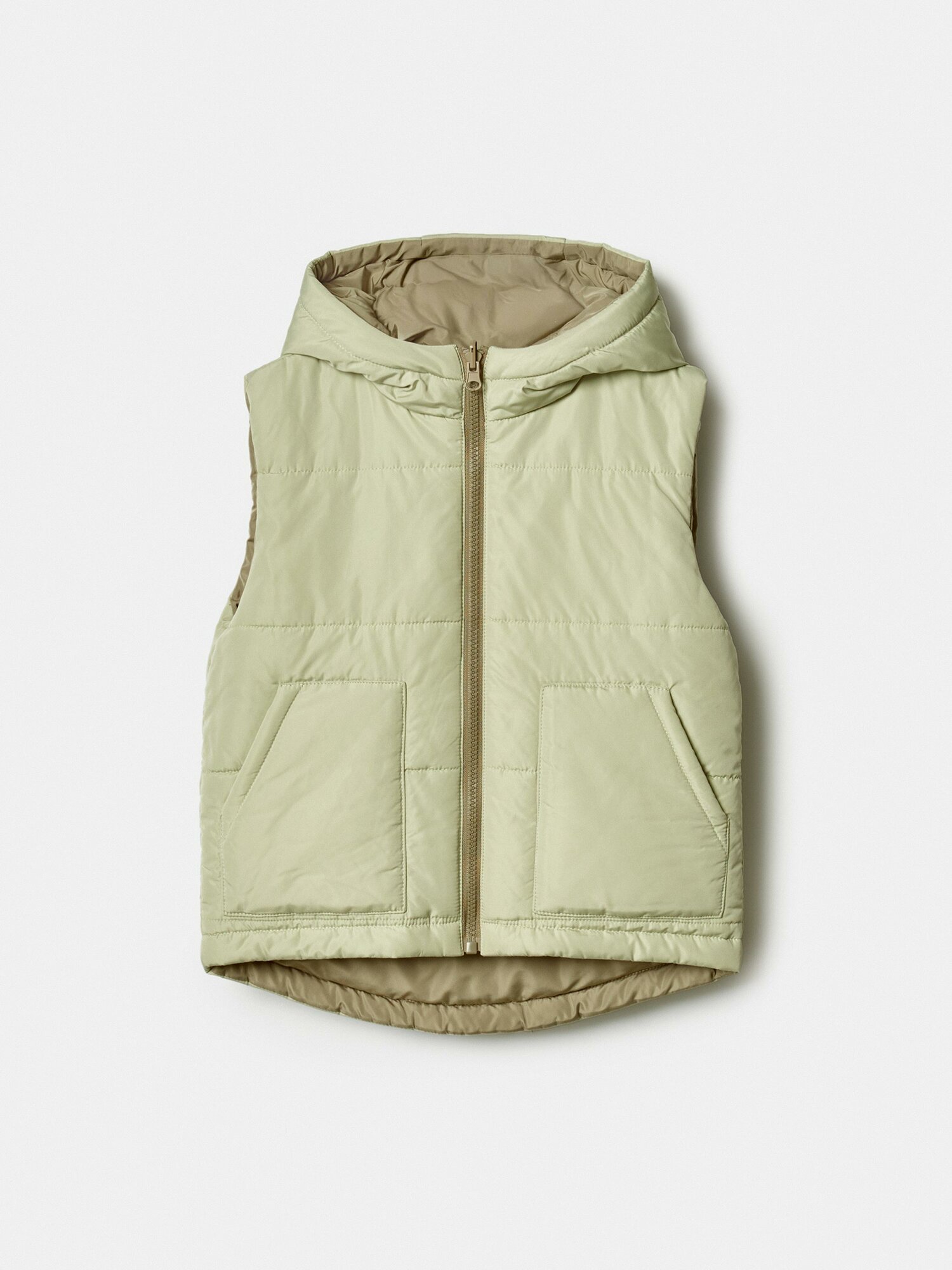 Жилет утеплённый