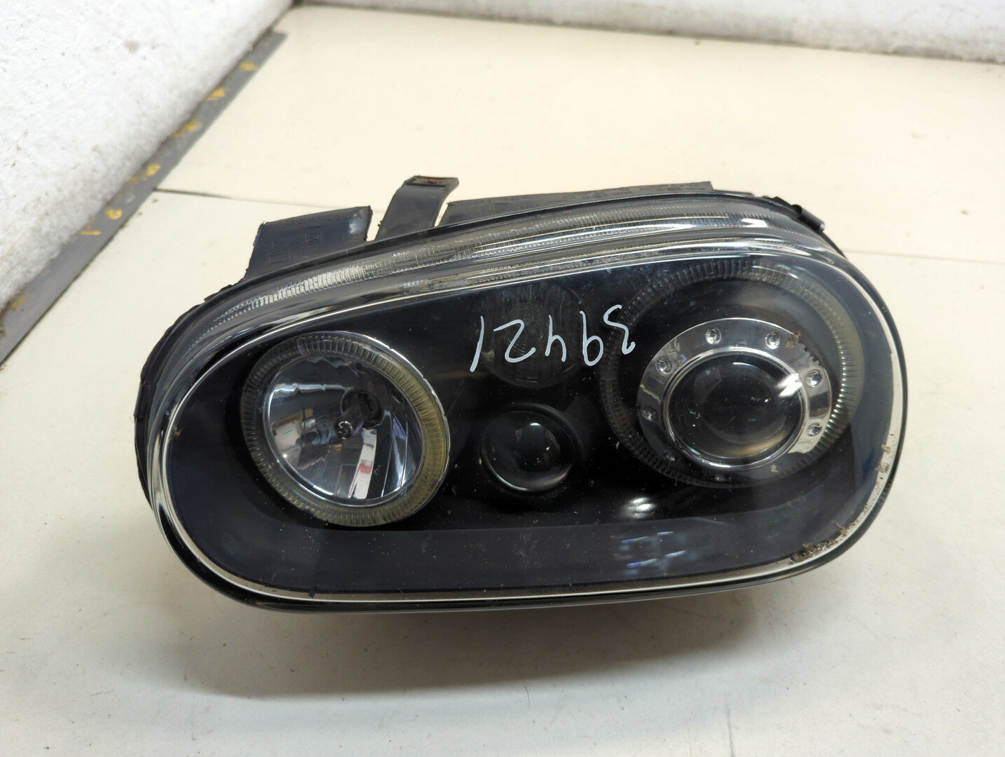 Фара (передняя) левая Volkswagen Golf 4 Б/У