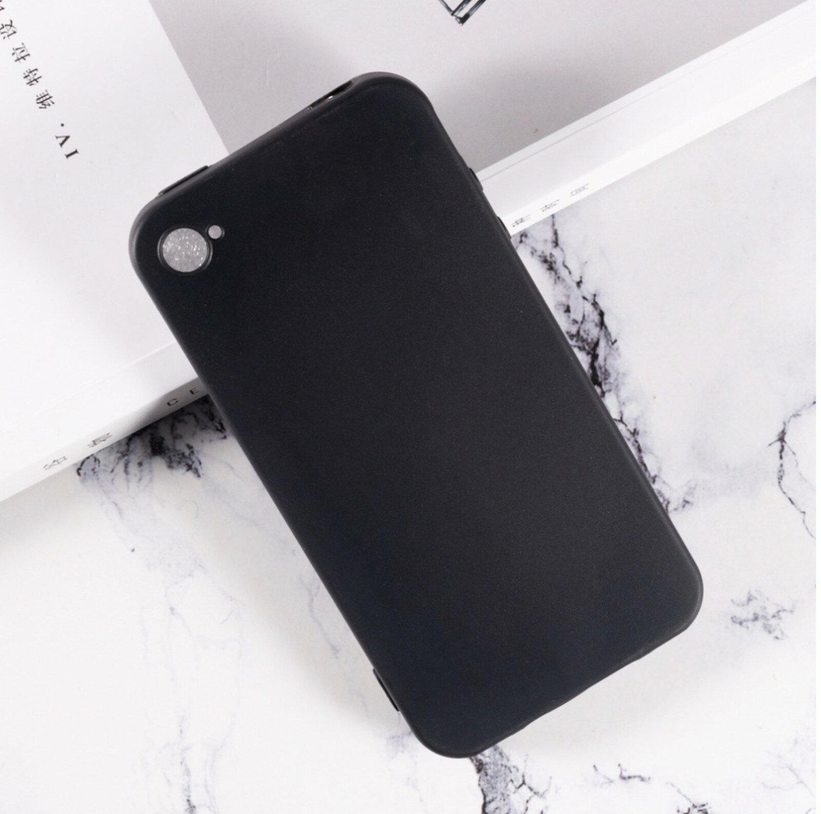Чехол-накладка MyPads Tocco morbido для iPhone 4/4S из мягкого силикона, черный