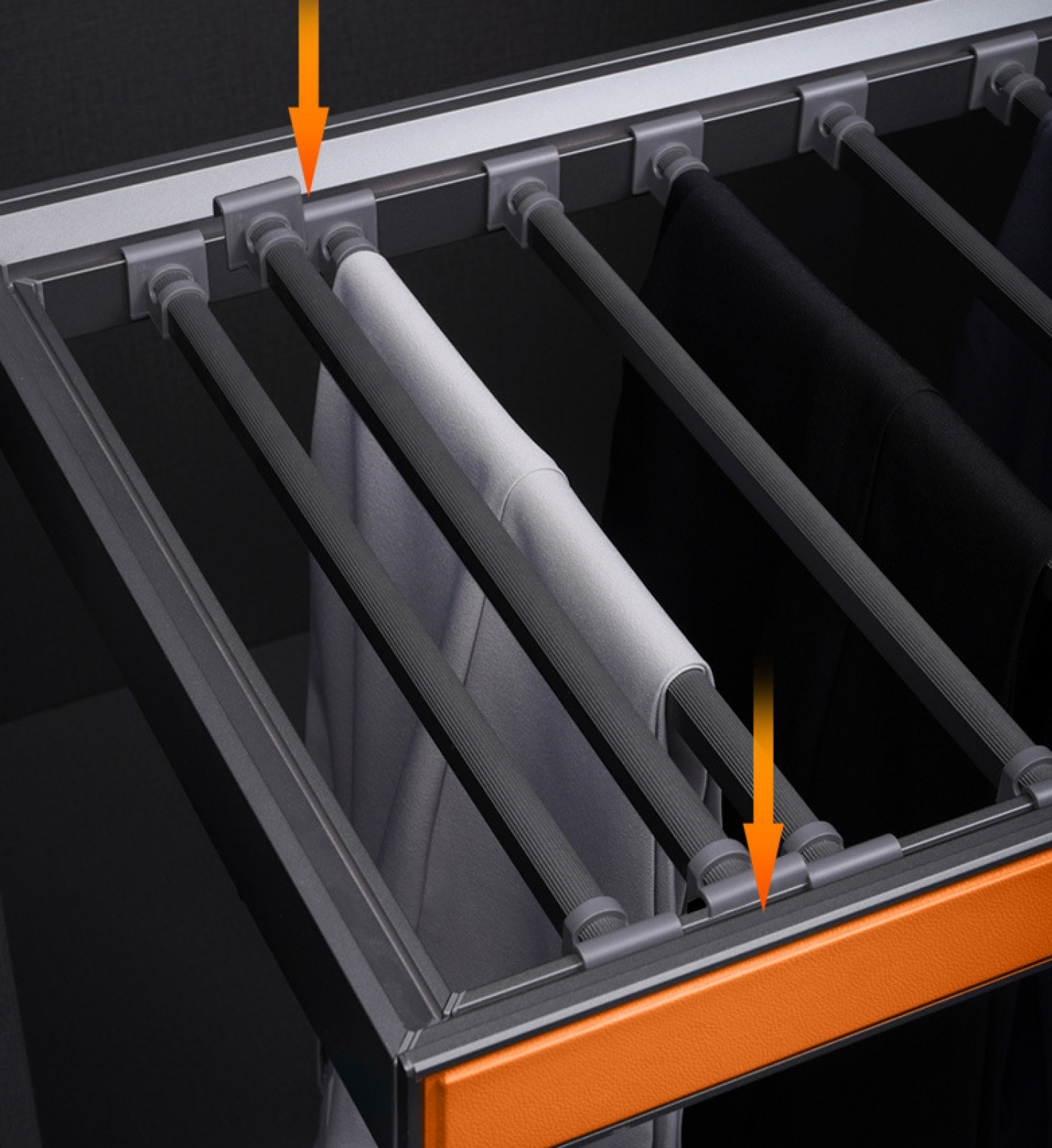 Выдвижная брючница MyPads с 11 делениями и экокожаной панелью, серо-оранжевая