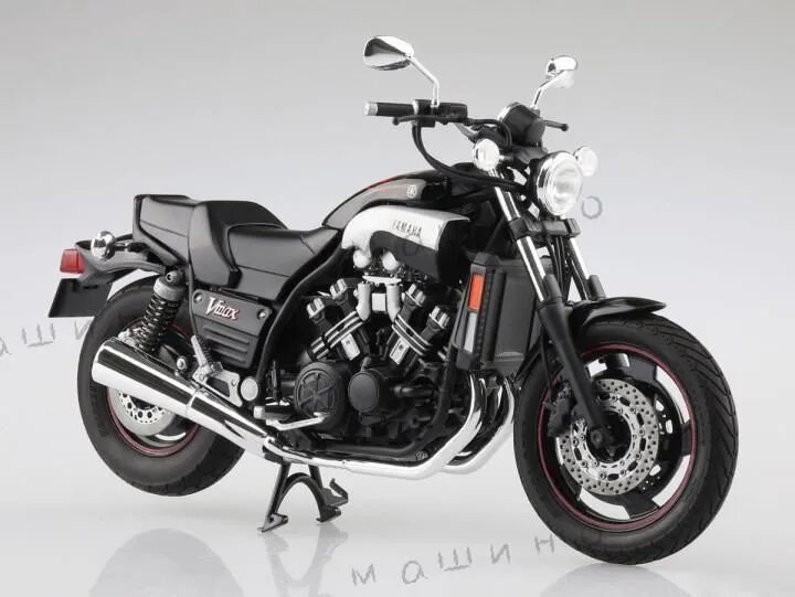 Сборная модель мотоцикла Yamaha Vmax 1:12 из пластика, красный, для взрослых и детей — фото 1