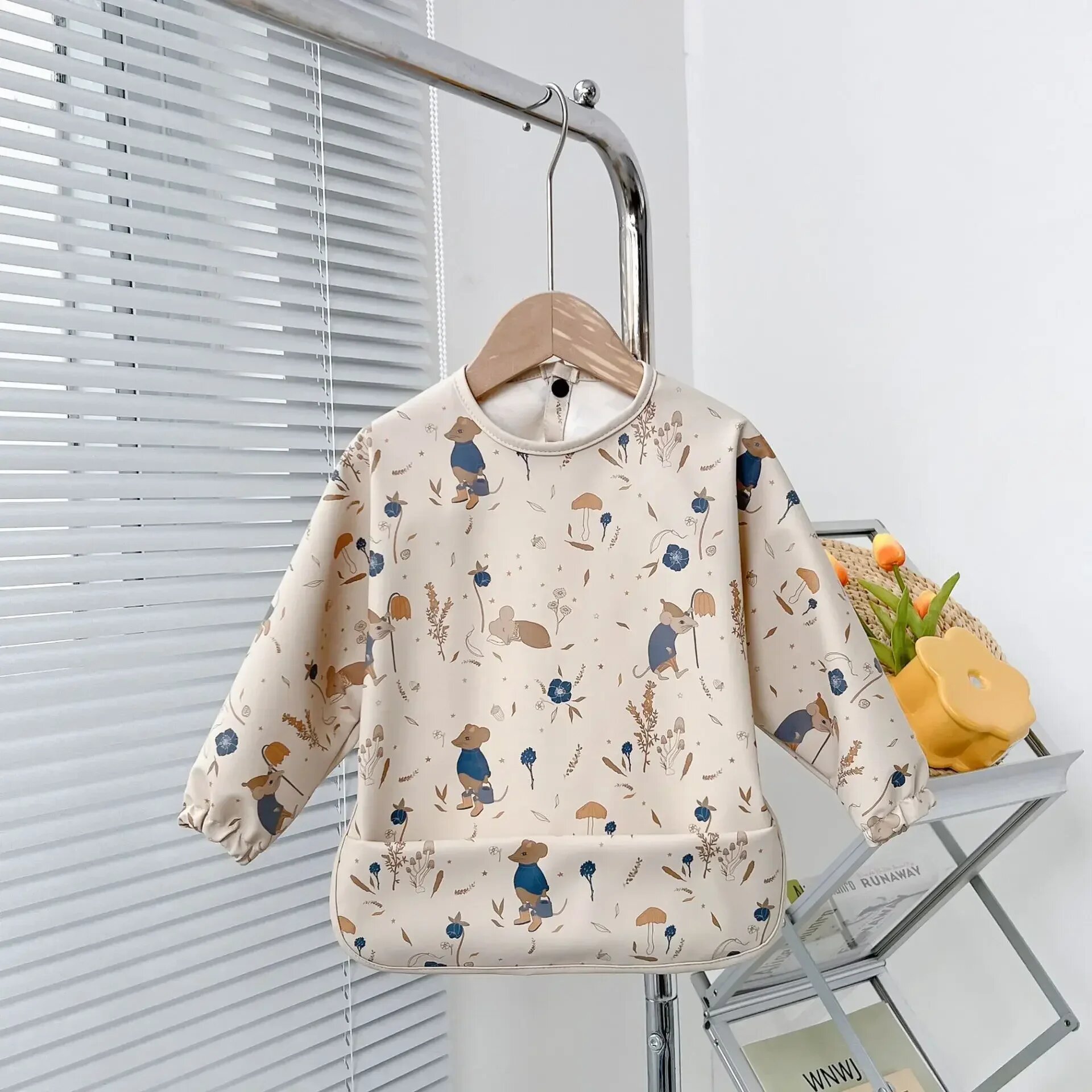 Детский нагрудник-фартук с рукавами, цветочный, Blue mouse, M 12-48M