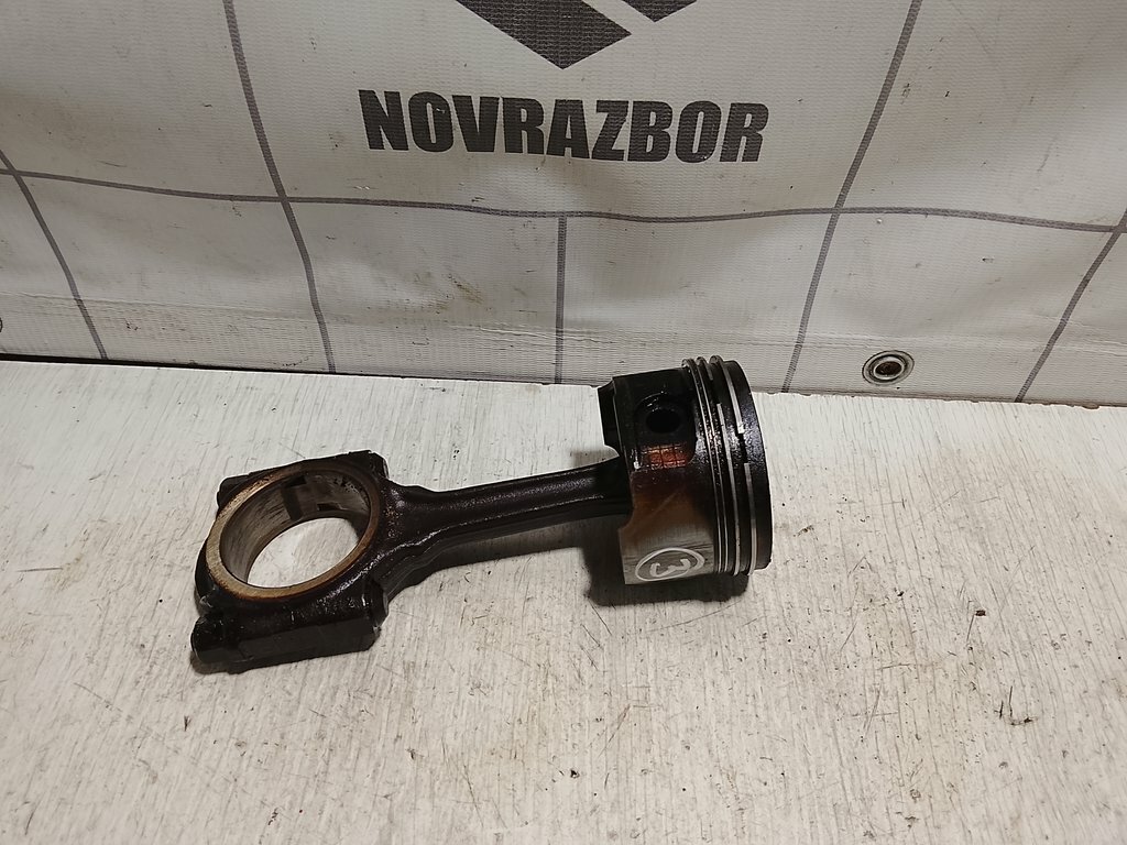 Поршень с шатуном Peugeot 206 98-12