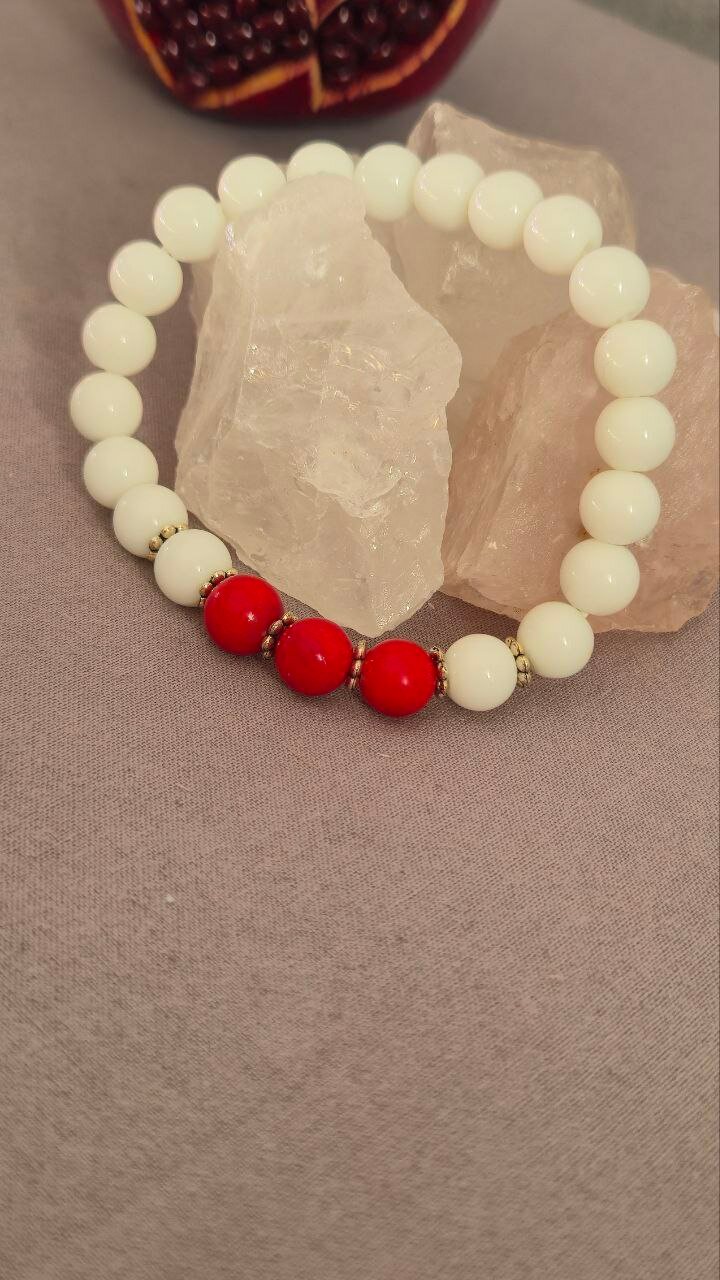 Эластичный браслет, коралл