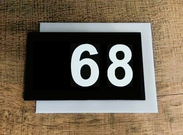 Цифры на дверь, табличка с номером черная 68