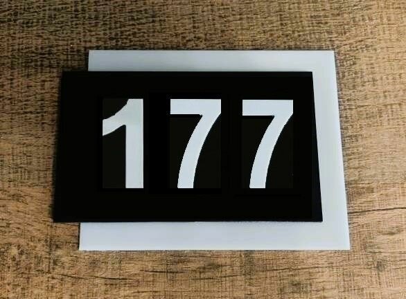 Цифры на дверь, табличка с номером черная 177