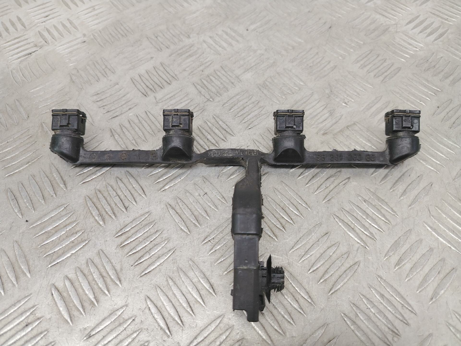 Проводка форсунок Peugeot 206 рест. (2002 - 2009) 9638128080