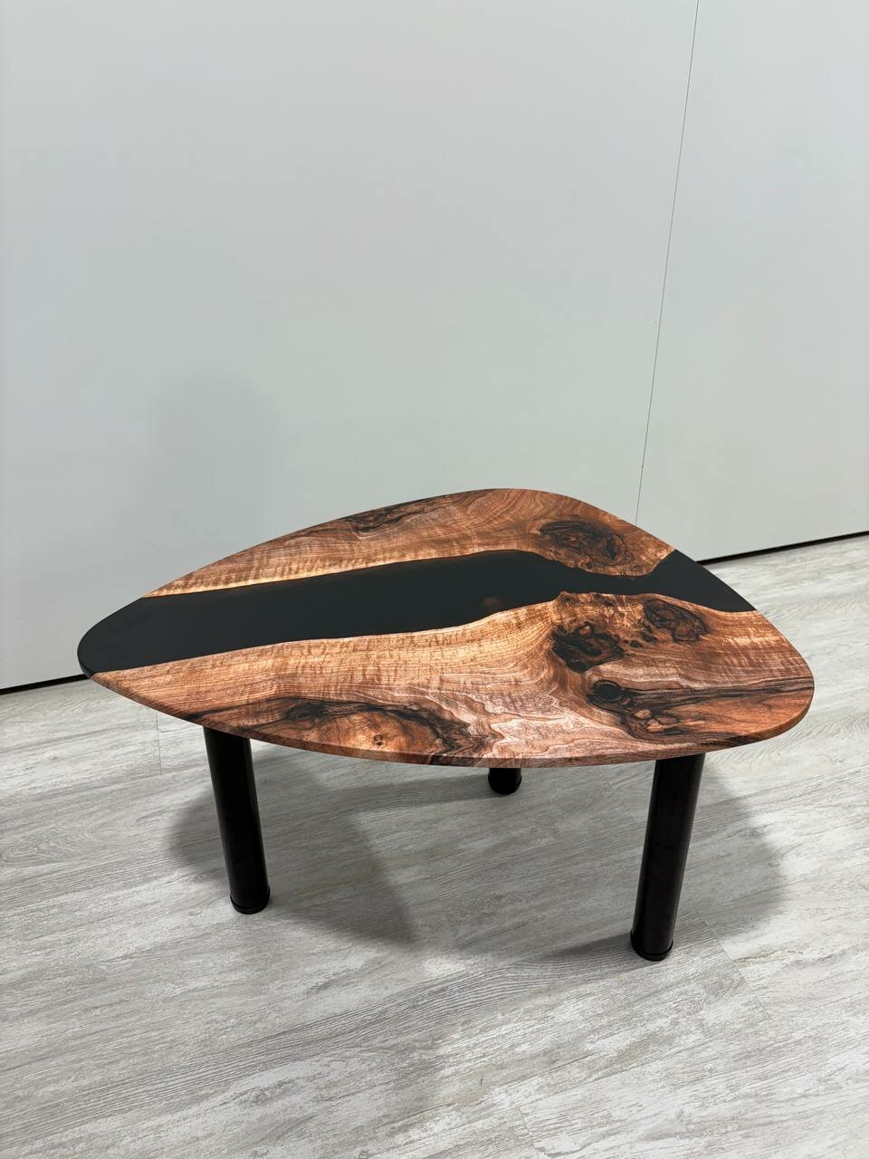 Стол журнальный медиатор дизайнерский лофт THETABLE•RU 89х66 3.8/12.1-3