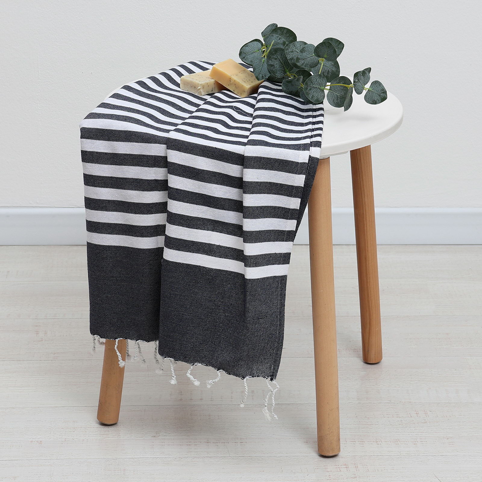 Полотенце - пештемаль пляжное Marine, 75x170 см, чёрное, тематика: геометрия