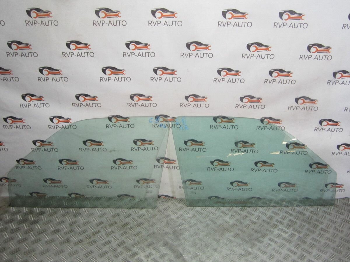 Стекло двери передней VW Golf 3 1991-1999 1H3845201