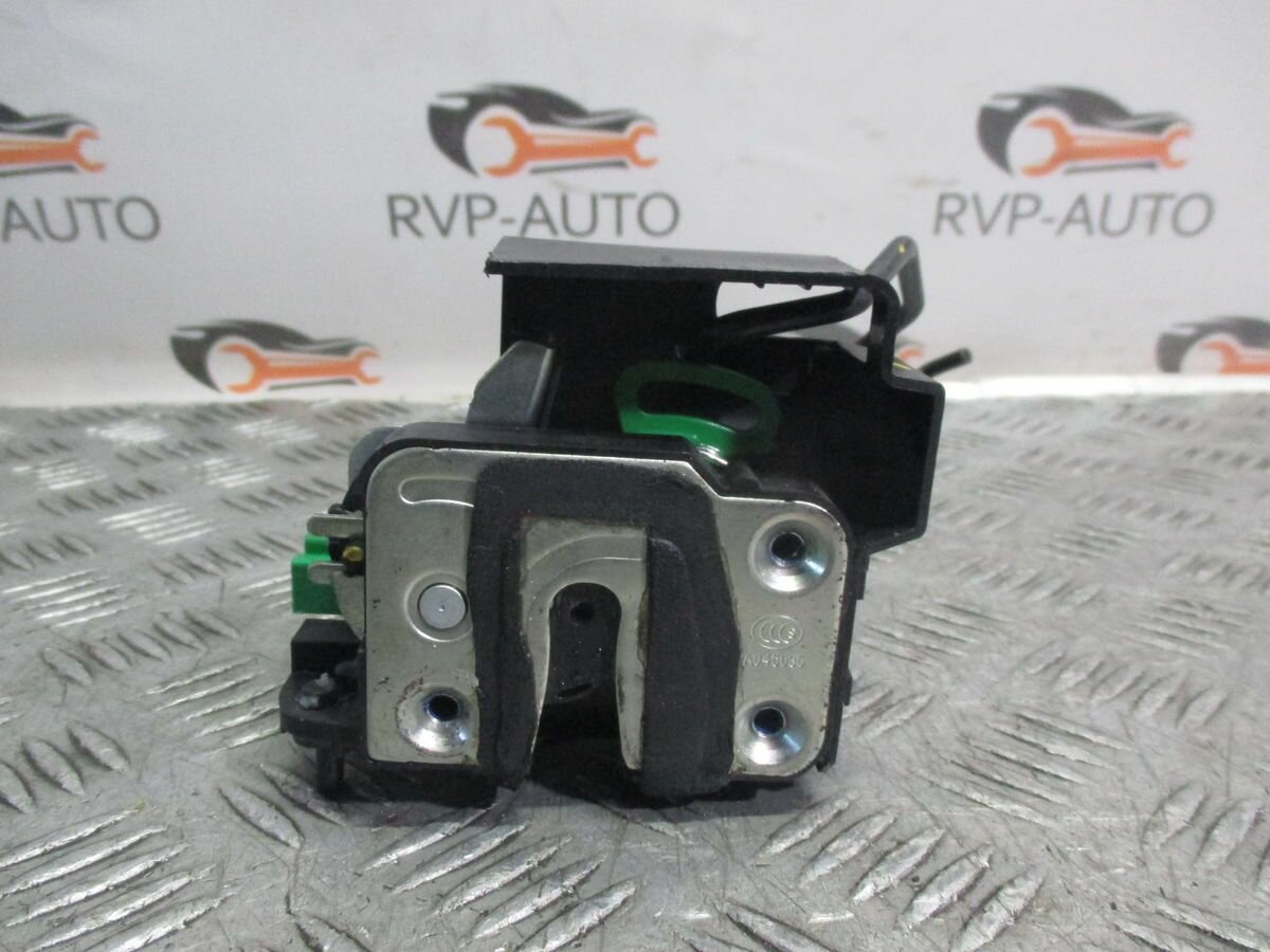 Замок двери Kia Rio 3 2011-2017 813104Y000