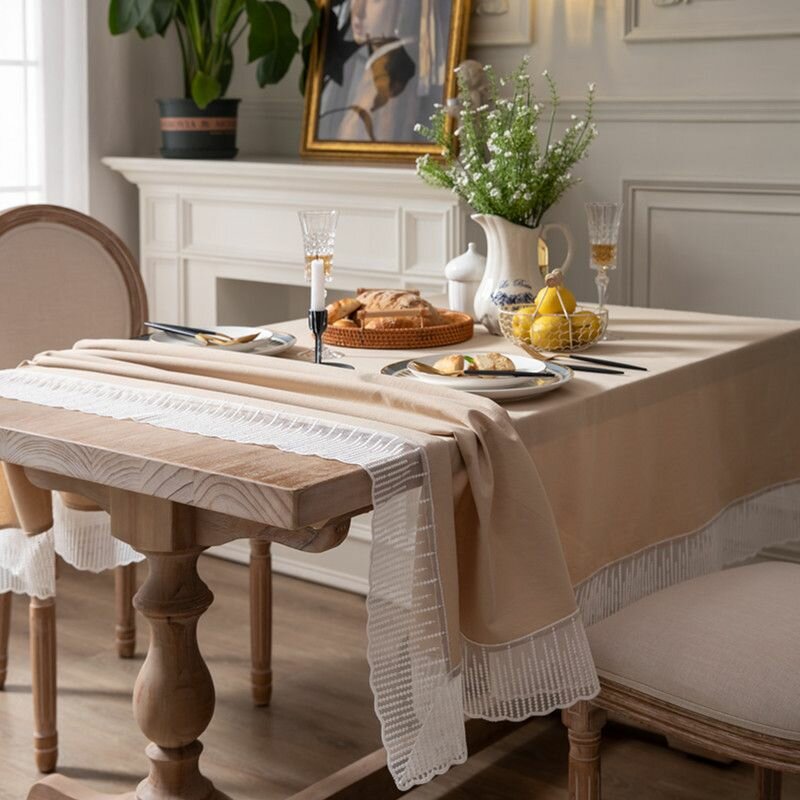 Однотонная скатерть из французского эстетического кружева