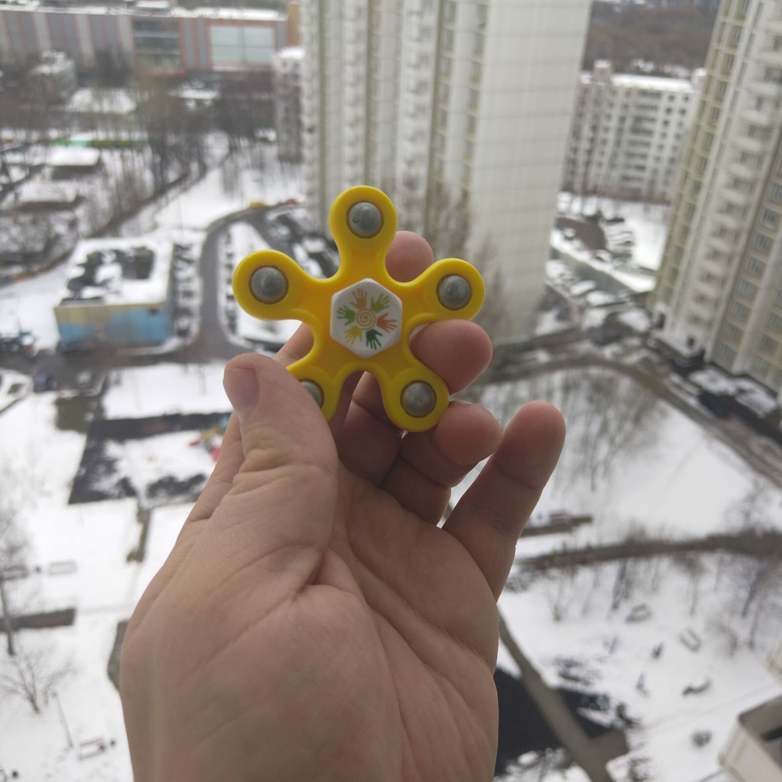 Спиннер 5гранник желтый