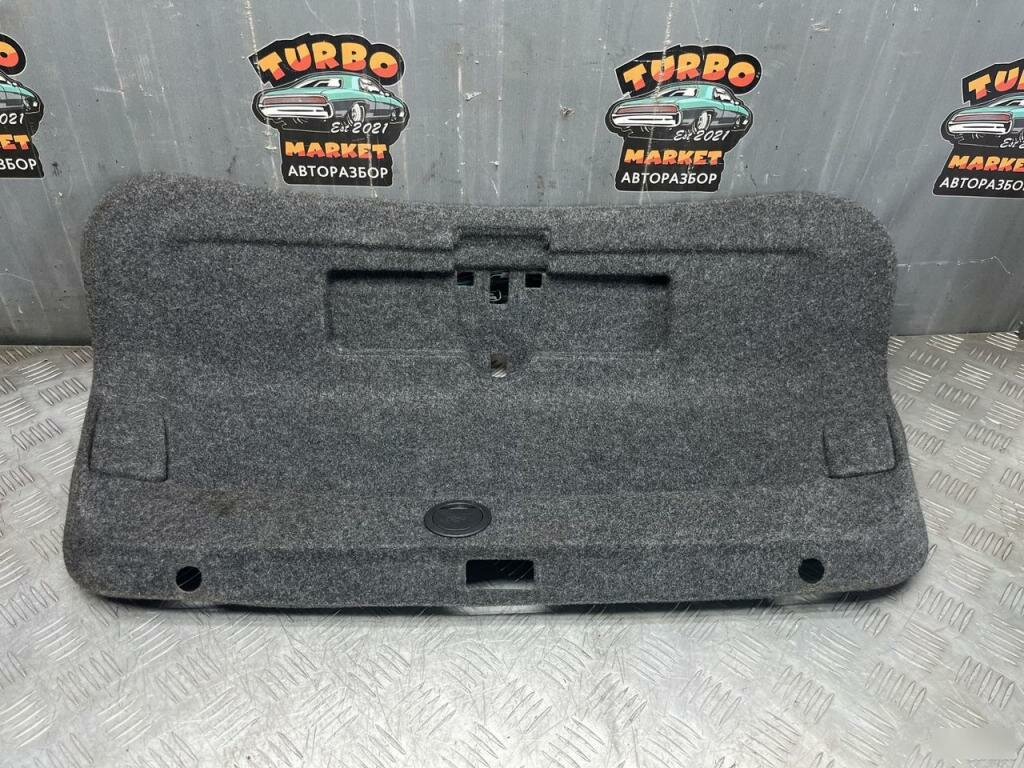 Обшивка крышки багажника Volkswagen Passat B6 3c5867605