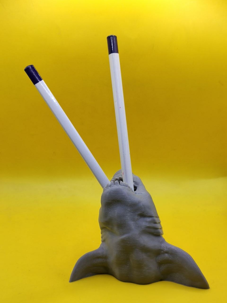 Подставка для ручек и карандашей - Акула