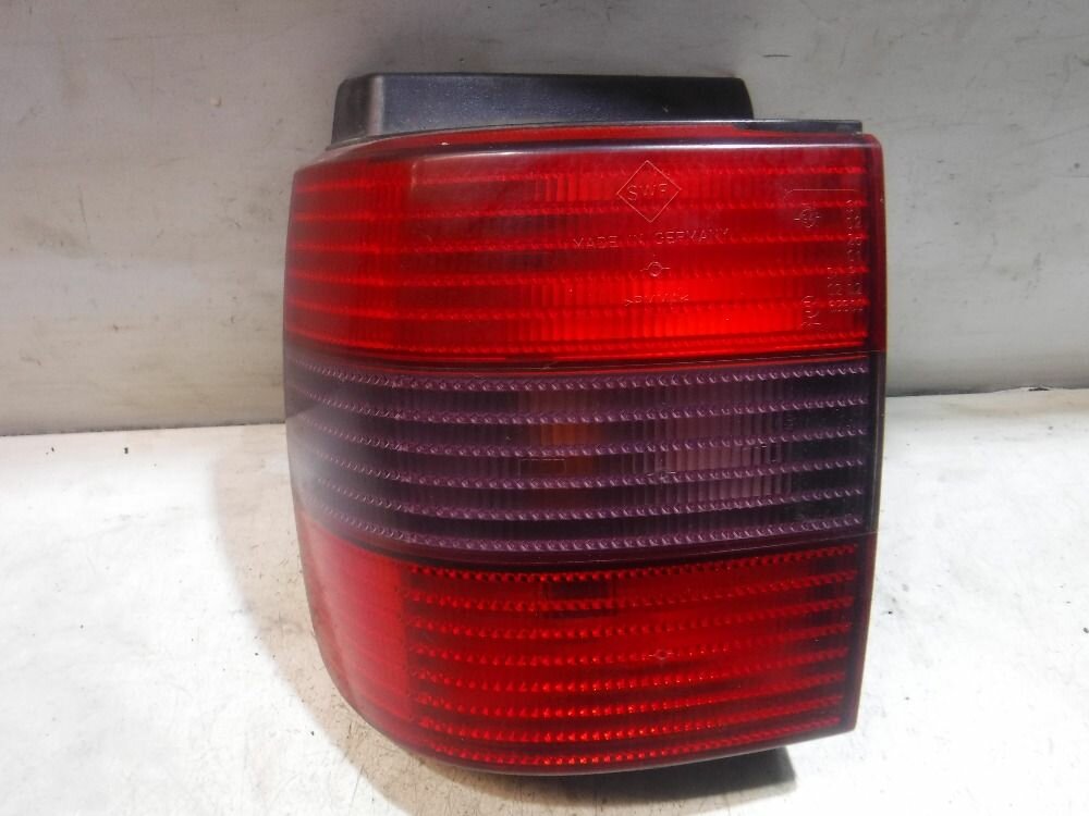 Фонарь задний левый VW Passat B4 3A9945111B
