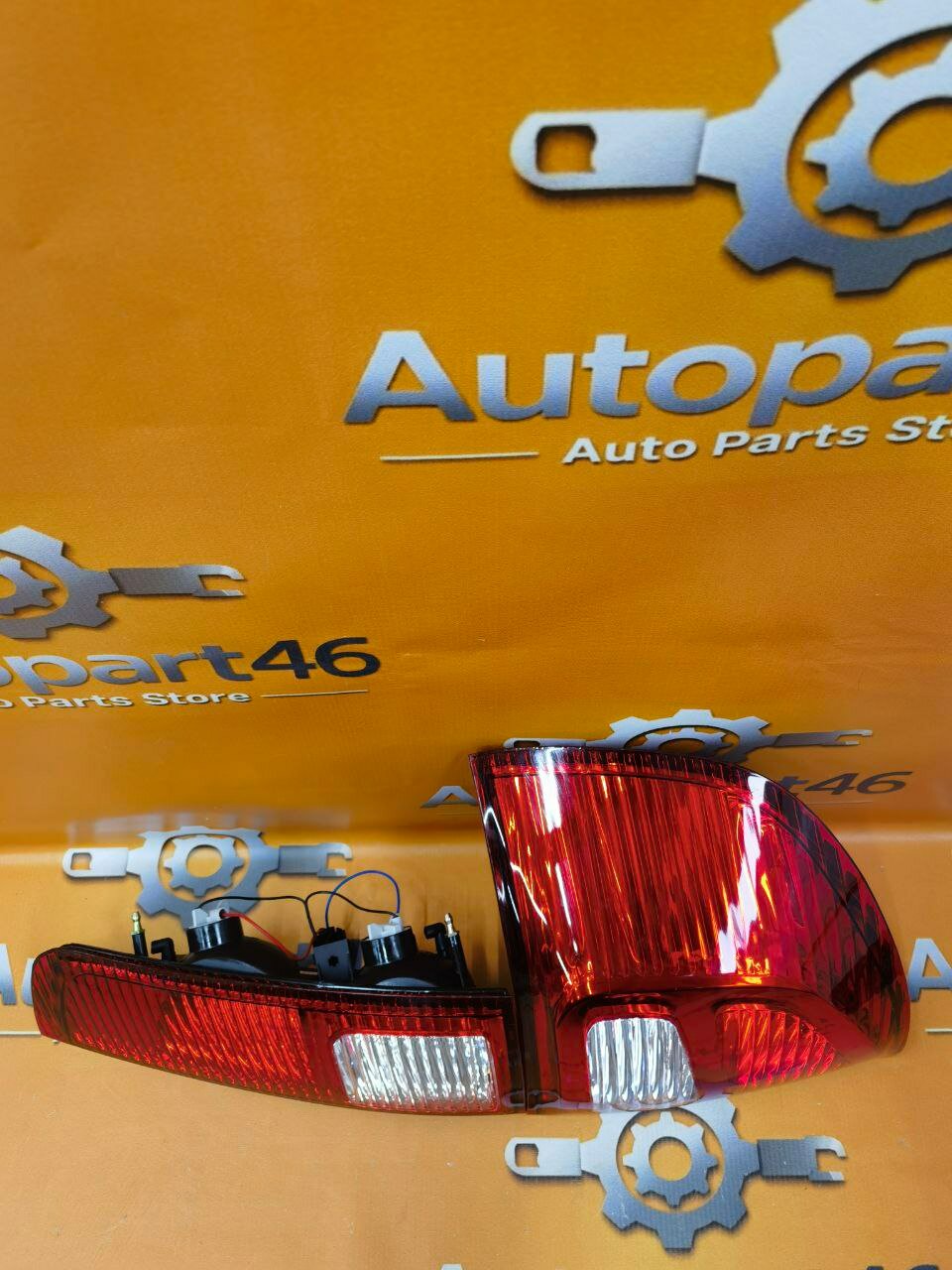 Фонарь задний верхний и нижний правый ховер H1 H2 H3 GREAT WALL HOVER H3 комплект на правую сторону