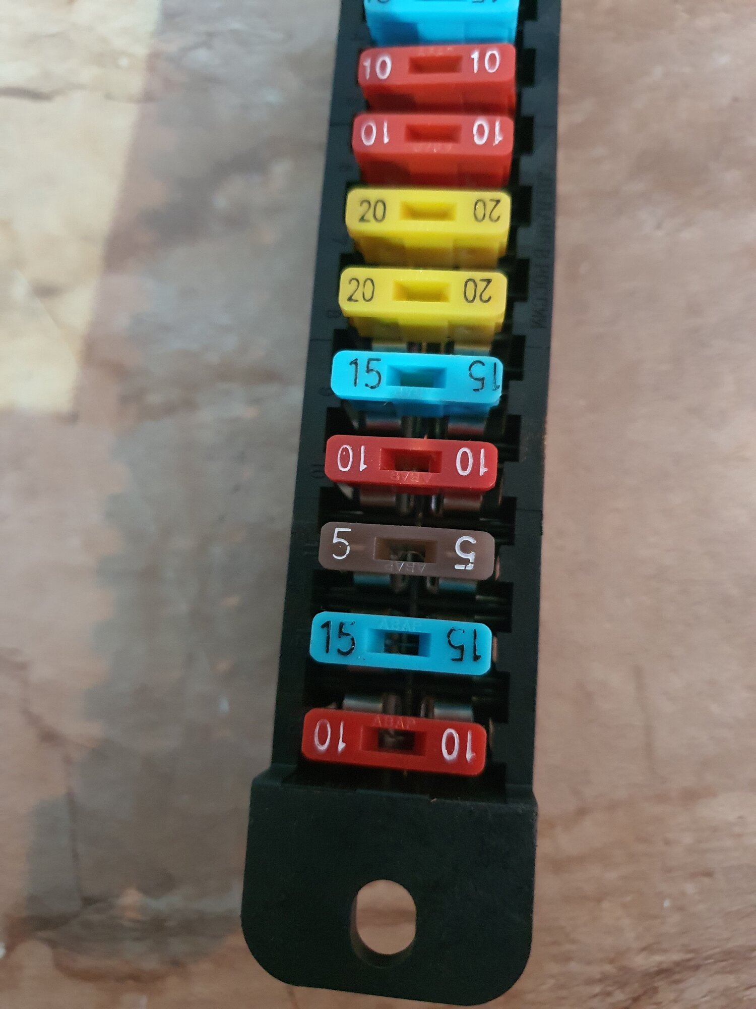 Блок Предохранителей Всборе Ваз Классика 2106 Газ Газель .