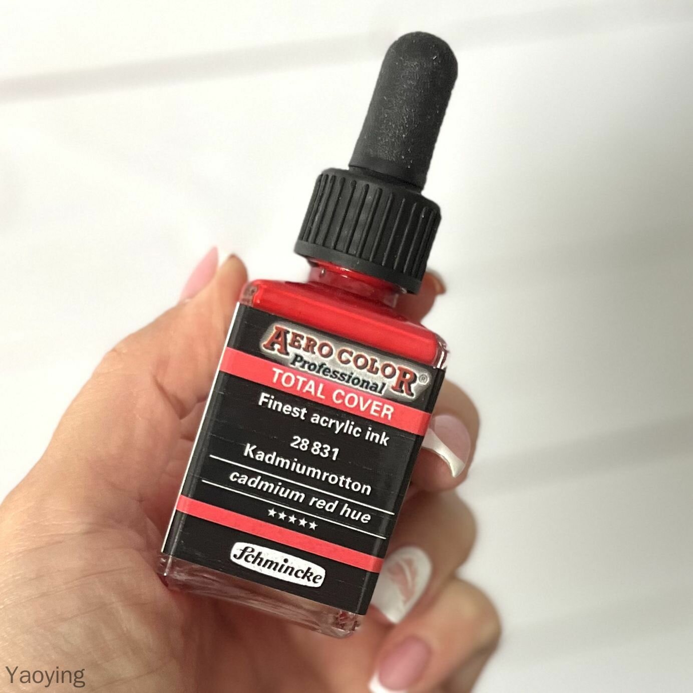 Краска для аэрографа, Schminke Aero Color, акриловые чернила, 28 мл, №831 Cadmium Red Hue, серия Total Cover